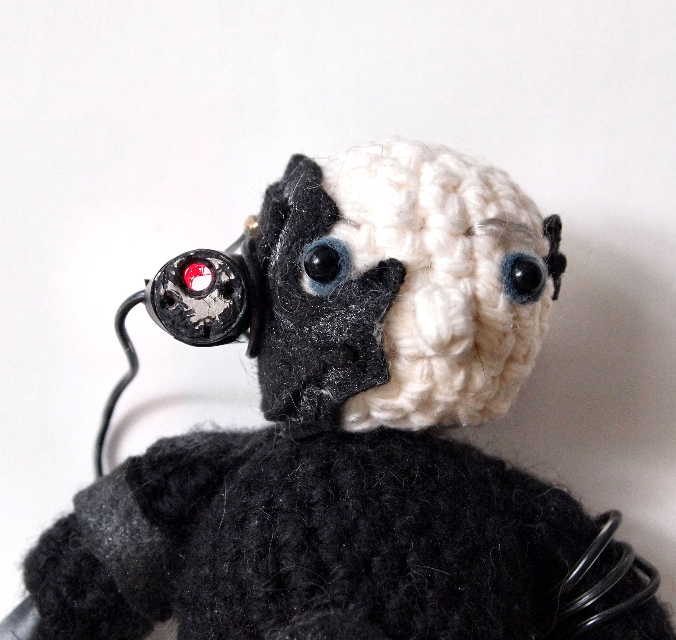 Crochet Locutus : 11 Steps (with Pictures) - Instructables