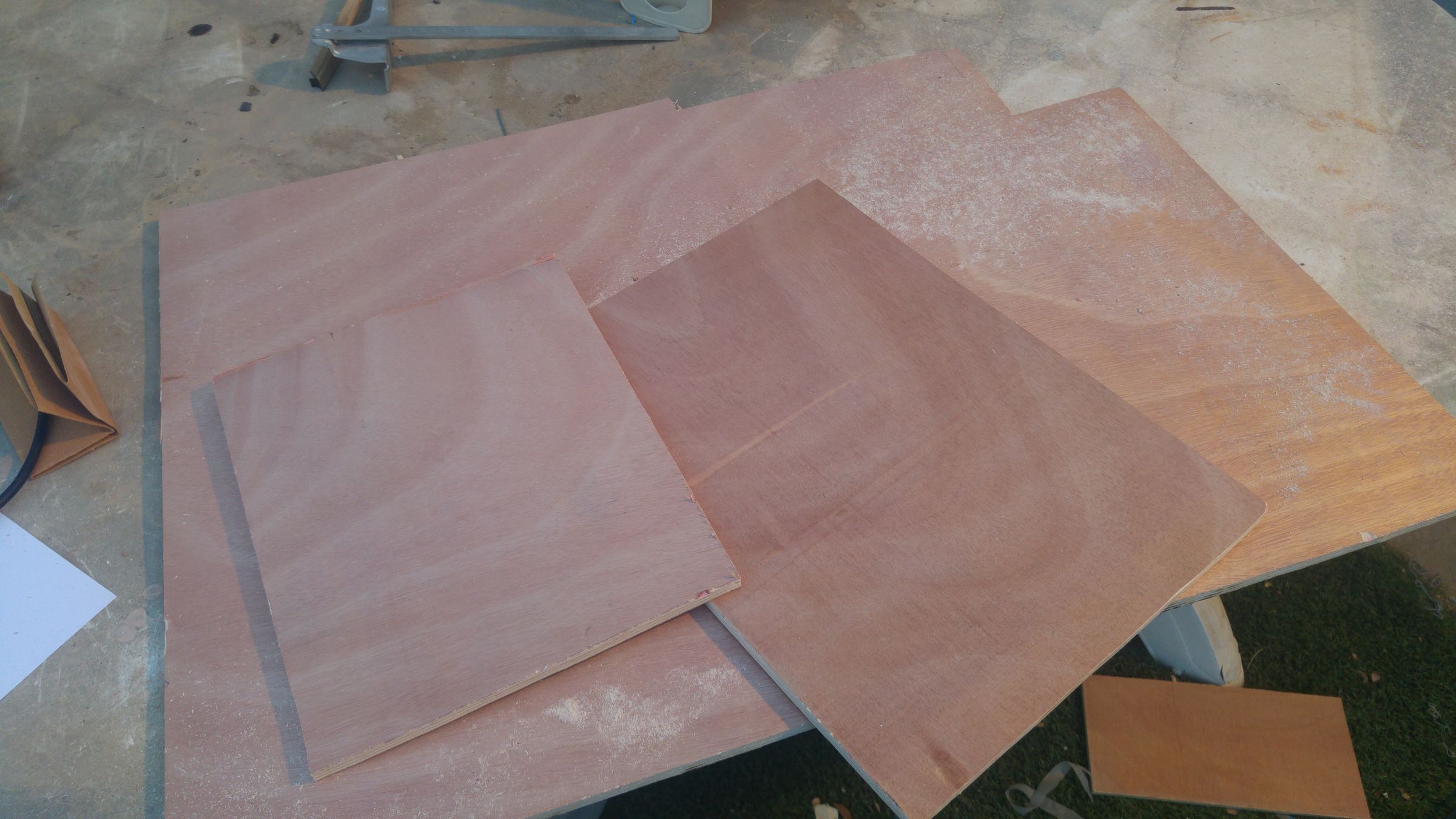 Easy to Make Small Router Table : 4 Steps - Instructables