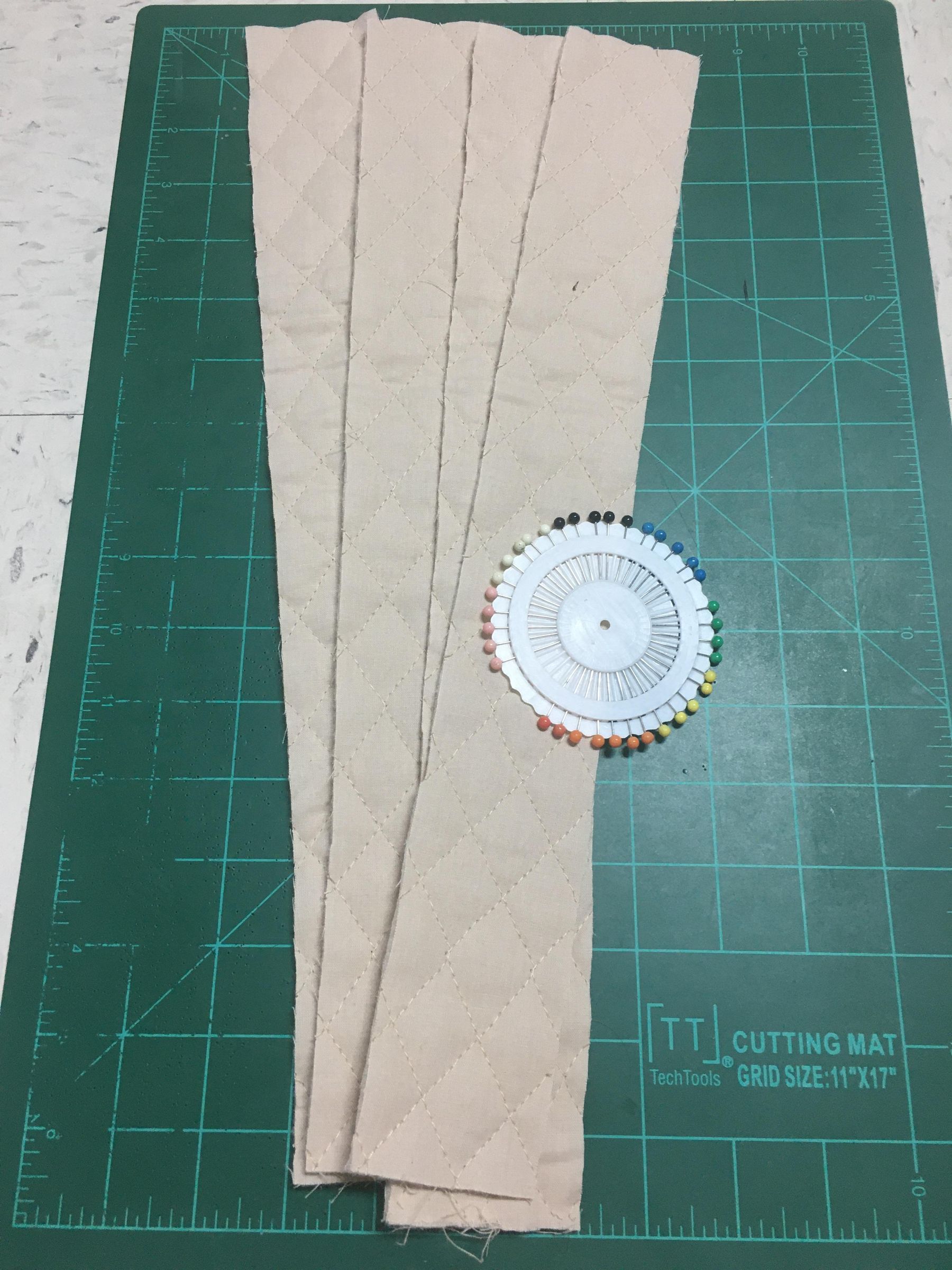 Making Your Own Gambeson (Quilted Cloth Armor) : 6 Steps (with Pictures ...