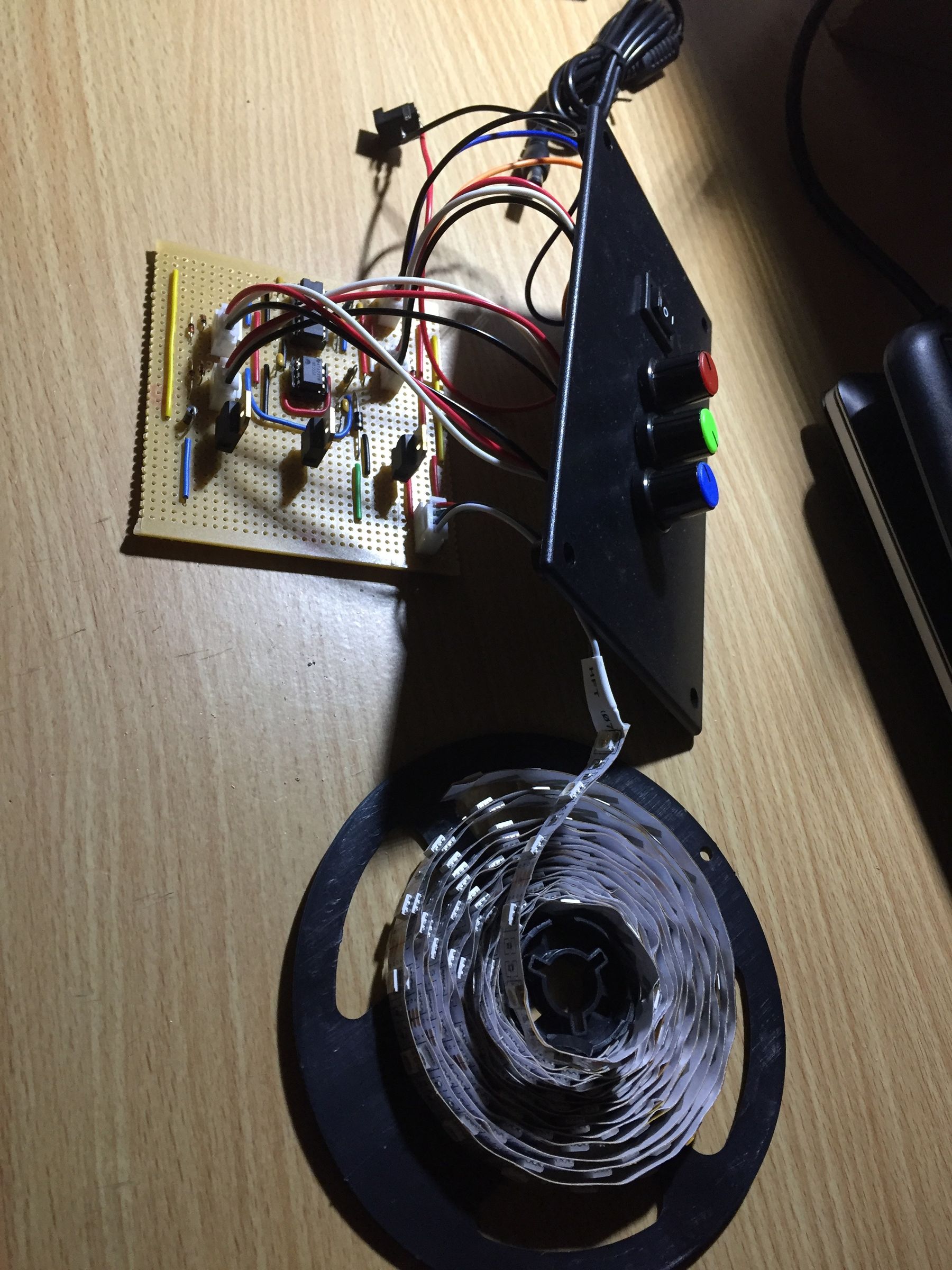 RGB LED Strip Dimmer With 555 Timer : 4 Steps (with Pictures ...