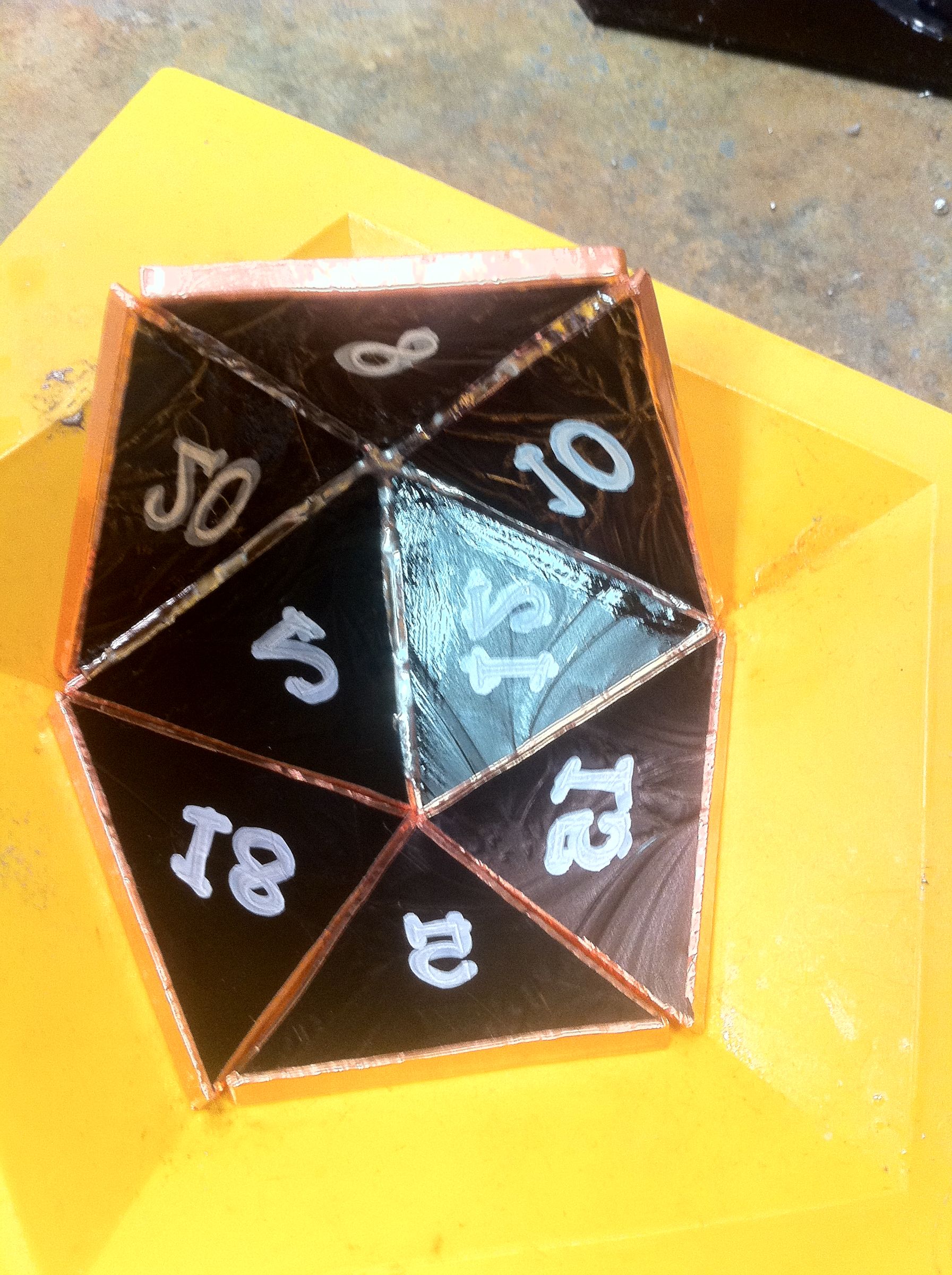 Making a Stained-Glass D20 : 4 Steps (with Pictures) - Instructables