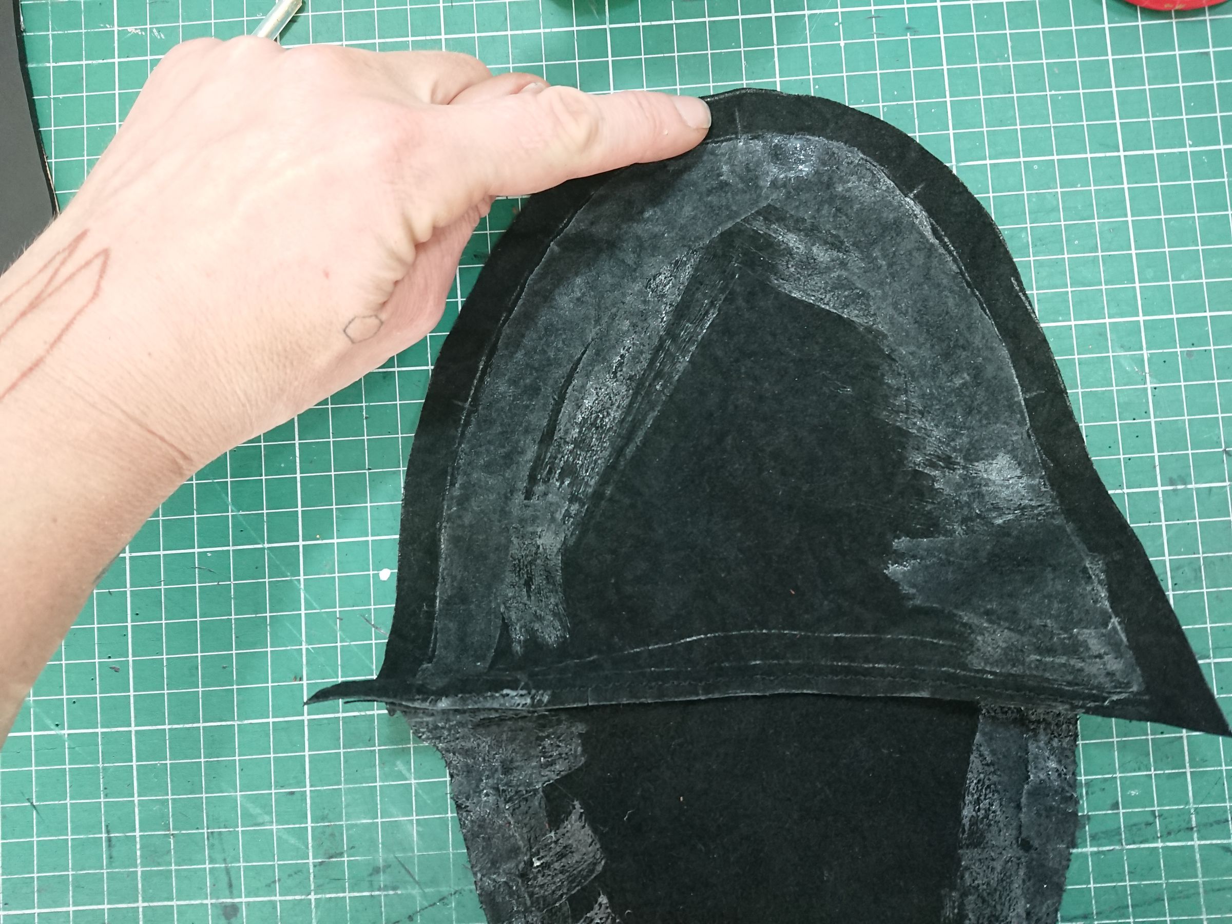 Making Leather Slippers : 9 Steps (with Pictures) - Instructables