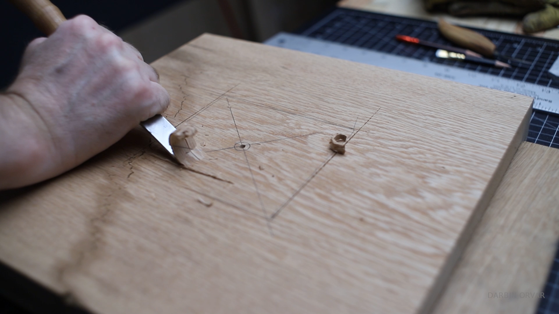 Classic Oak Book Press W/Dovetails : 16 Steps (with Pictures ...