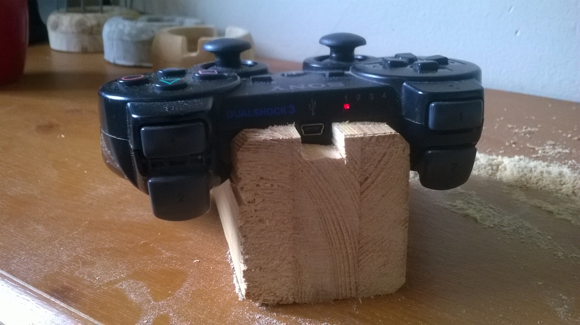 PS3 Controller Docking Station : 10 Steps (with Pictures) - Instructables