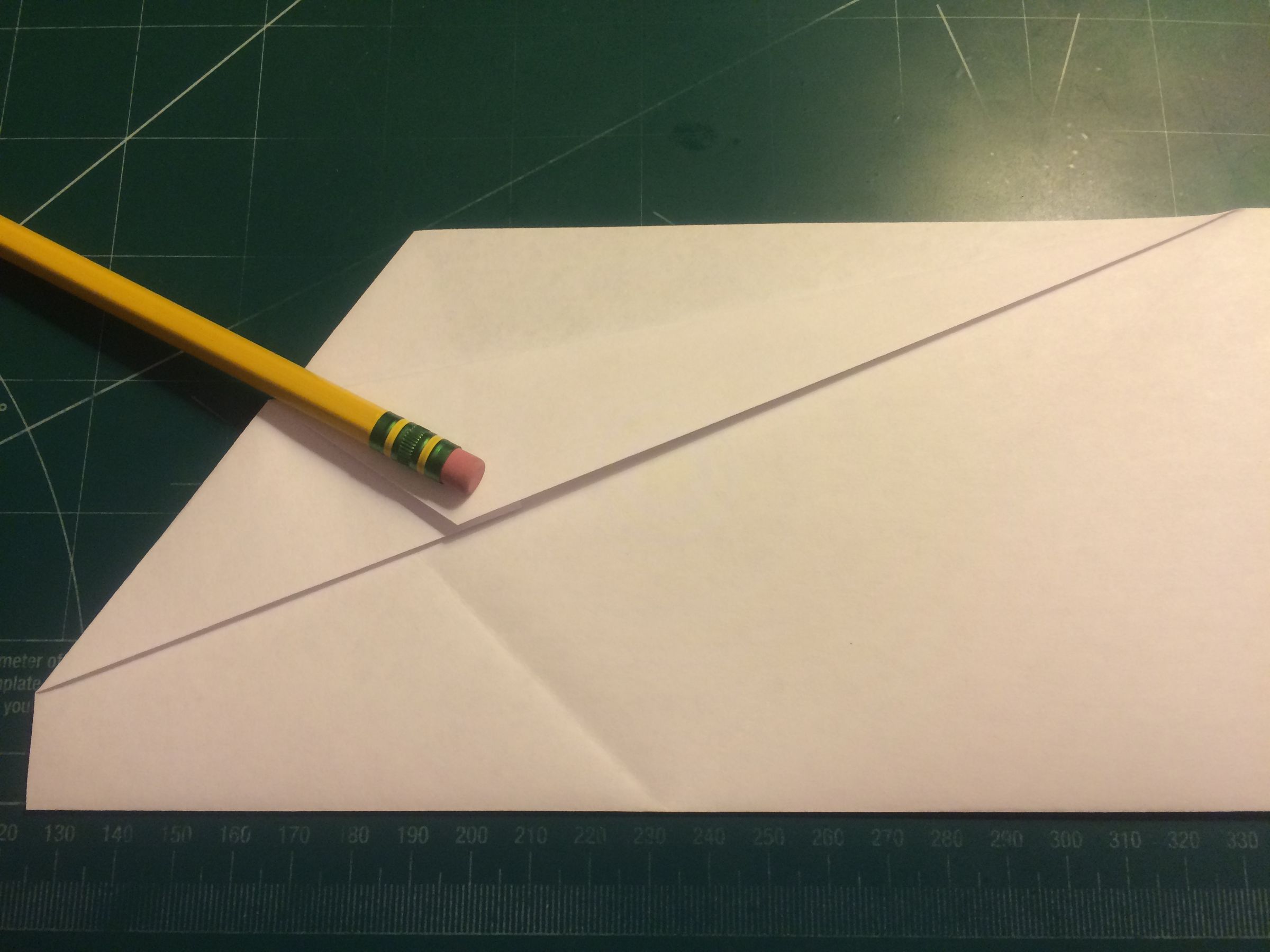 How to Make the Turbo Vigilante Paper Airplane : 5 Steps - Instructables