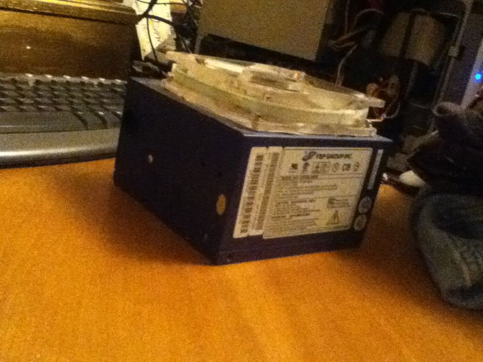 Hack a Bench Power Supply and Multi-Charger From an Old PC Power Supply ...