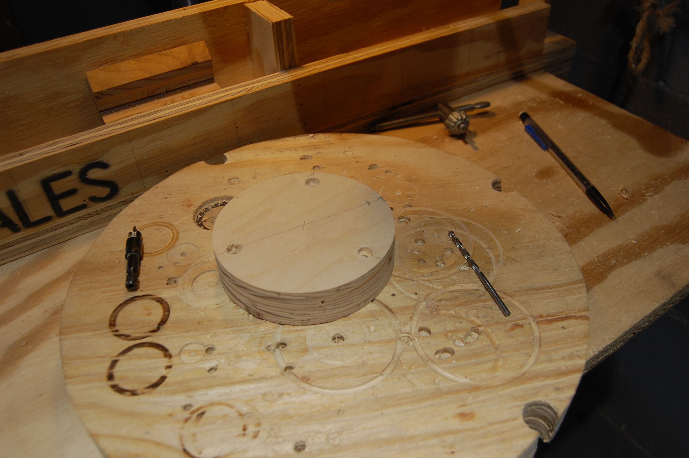 Lego Table : 15 Steps (with Pictures) - Instructables