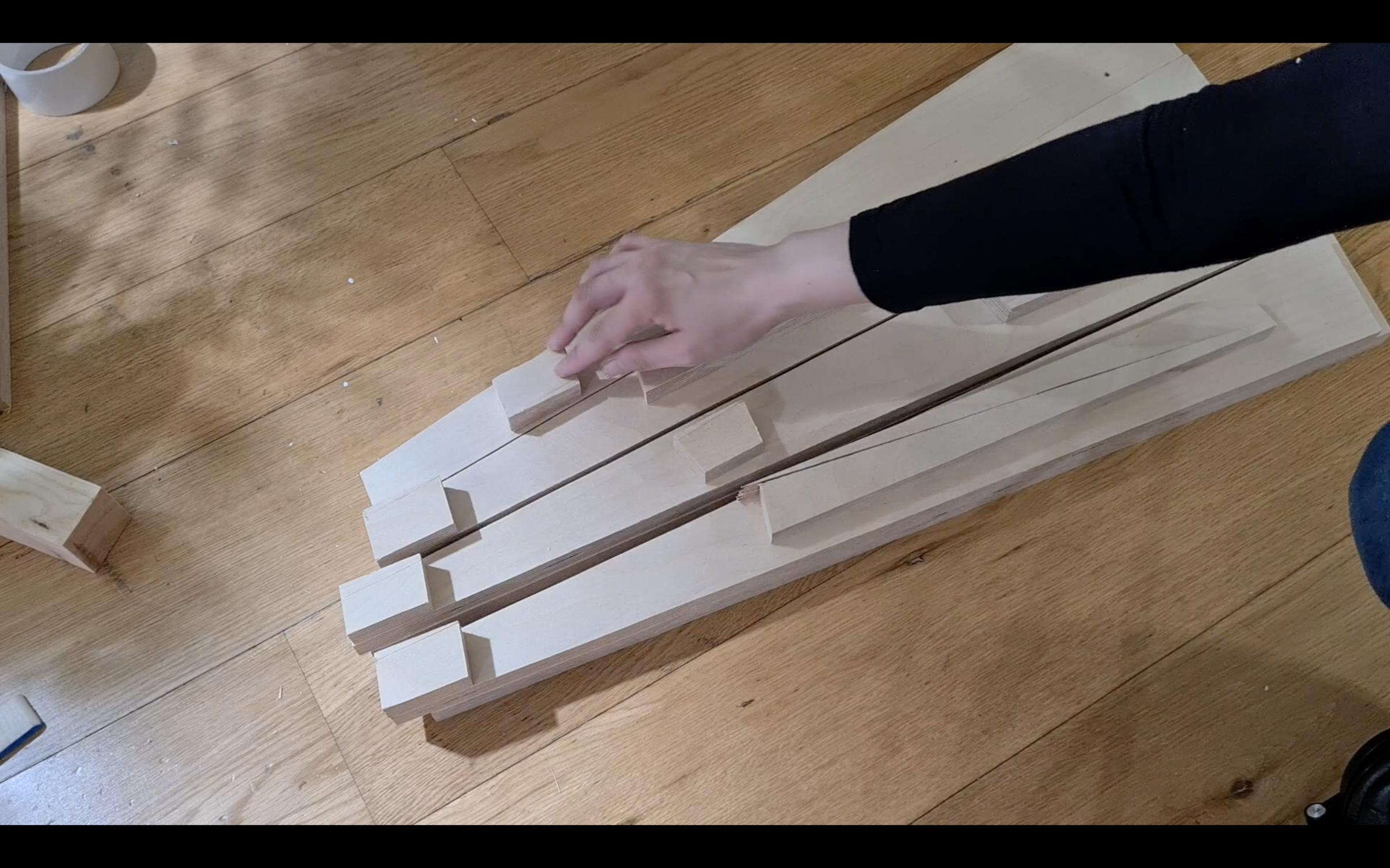 Simple Modern DIY Plywood Desk | One Plywood Sheet : 11 Steps (with ...