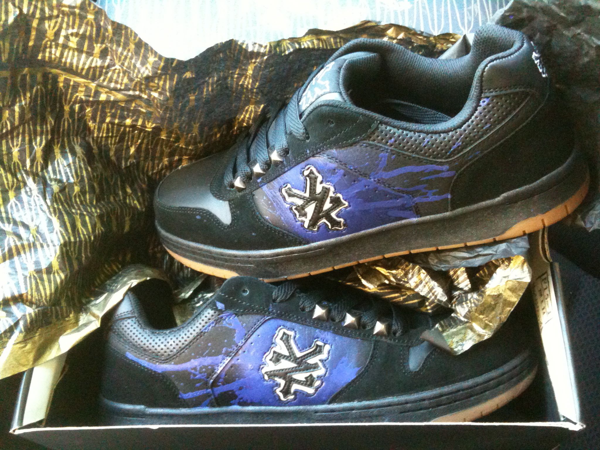 How to Customize Skate Shoes : 6 Steps - Instructables