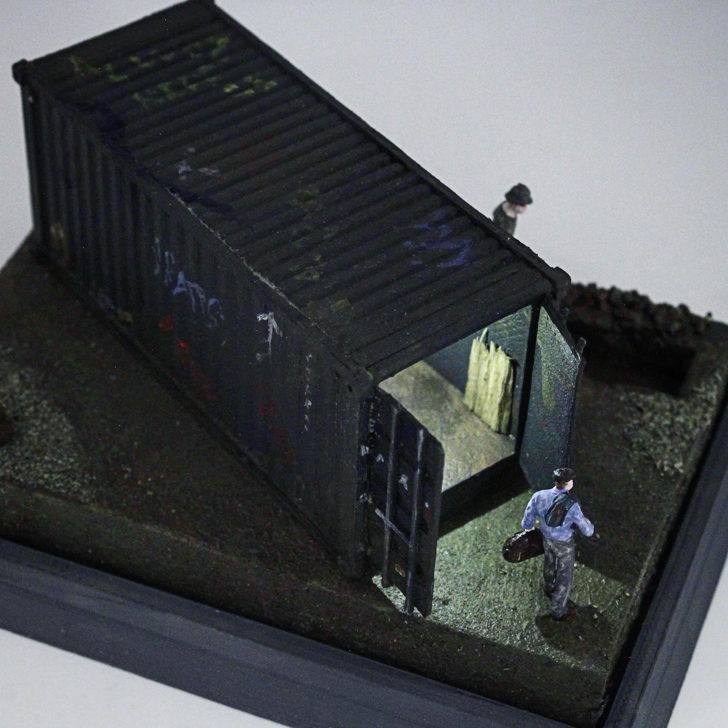 HO Scale Shipping Container Surprise Reveal Diorama. : 8 Steps ...