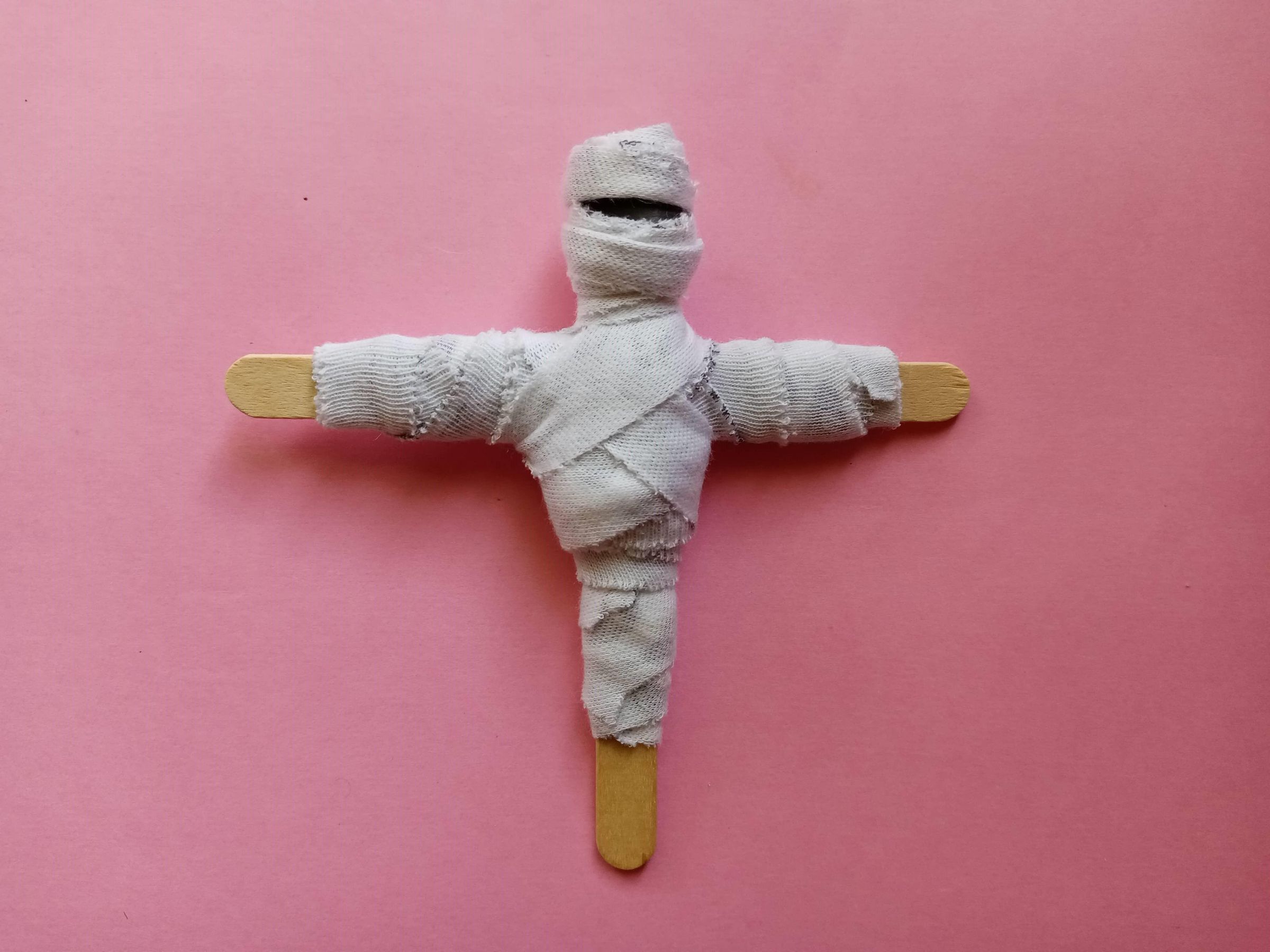 How to Make a Mummy From Popsicle Sticks : 6 Steps (with Pictures ...