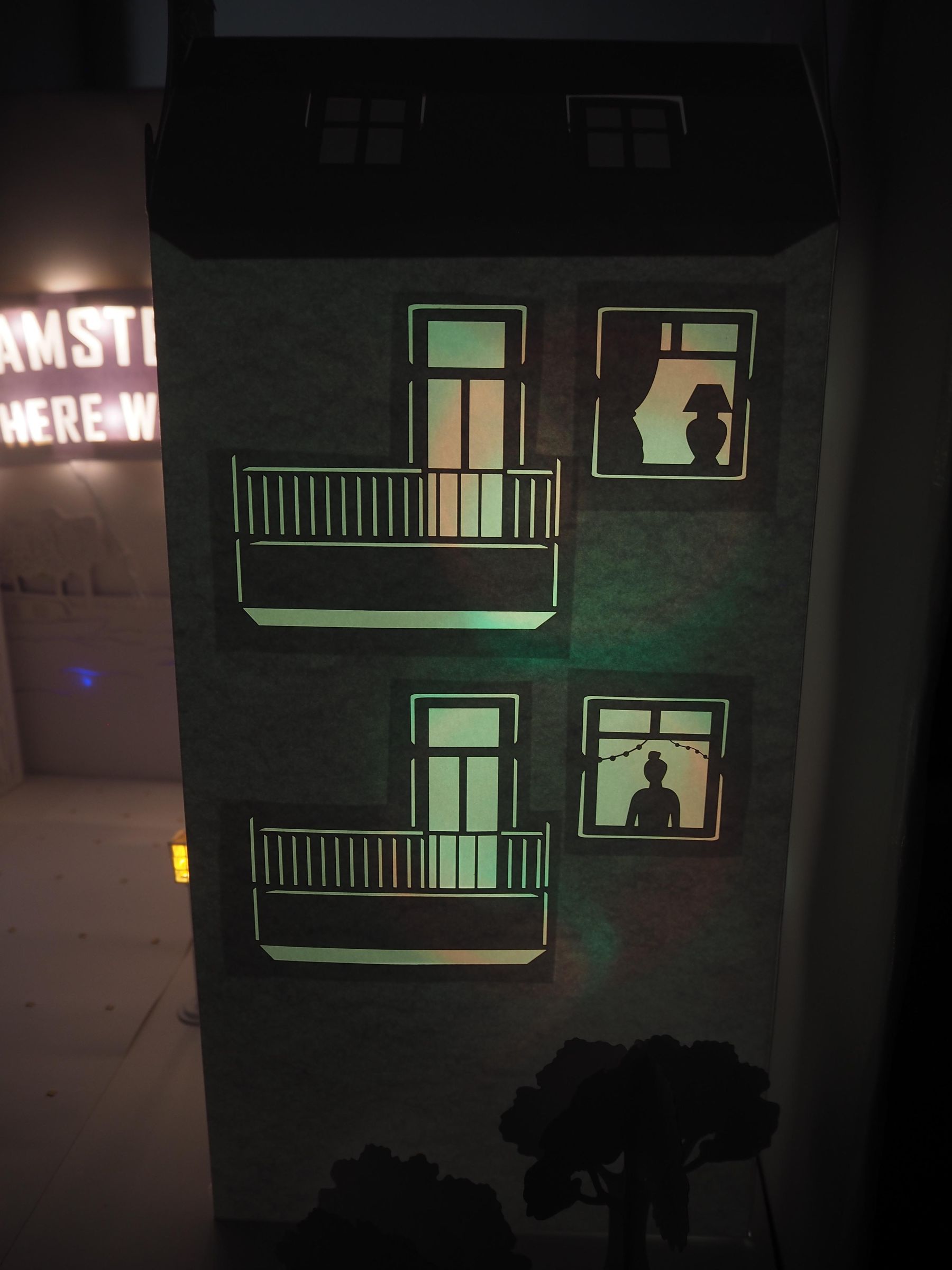 Interactive Window Display : 4 Steps (with Pictures) - Instructables