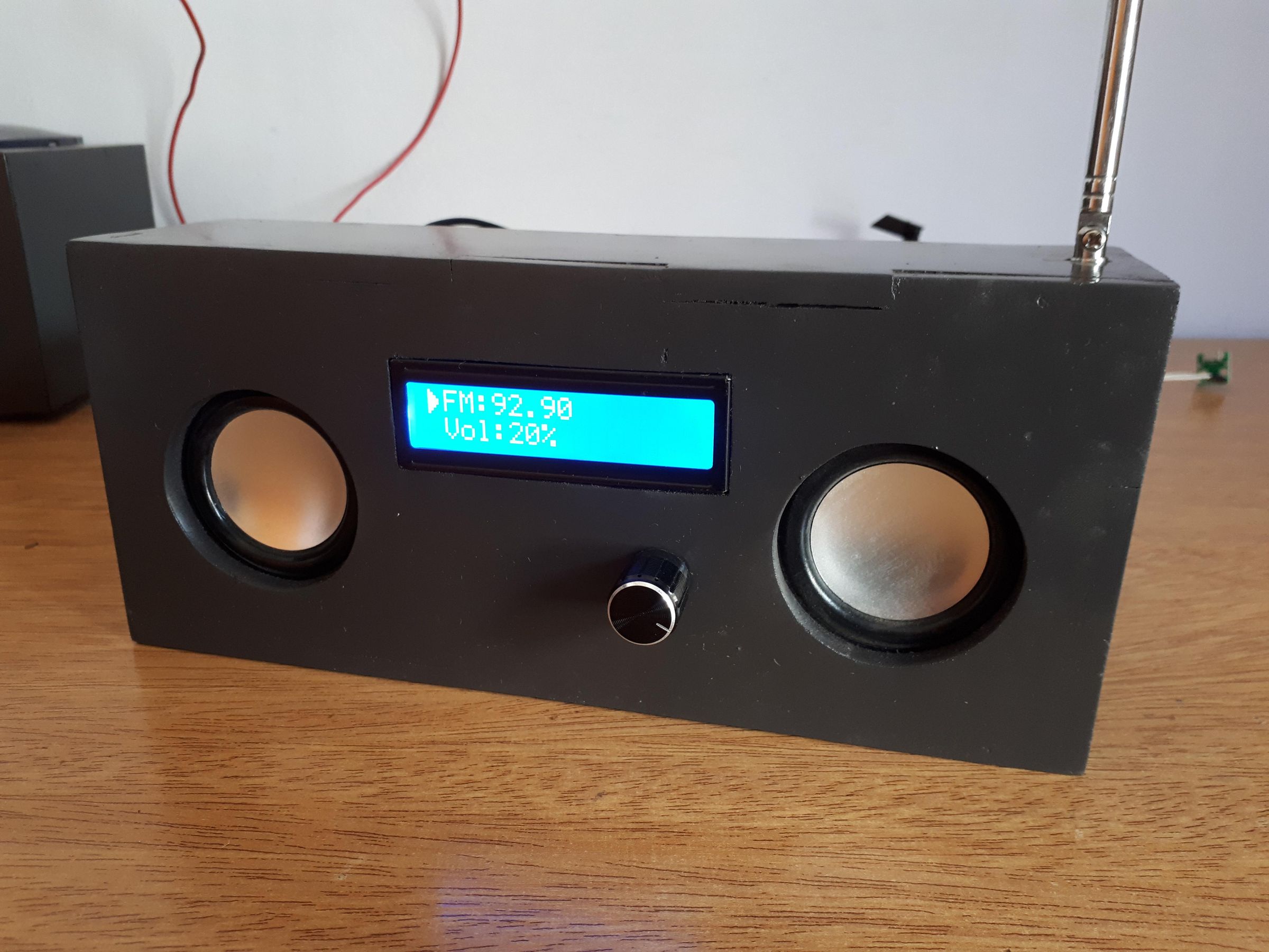 Make Your Own FM Radio : 6 Steps (with Pictures) - Instructables