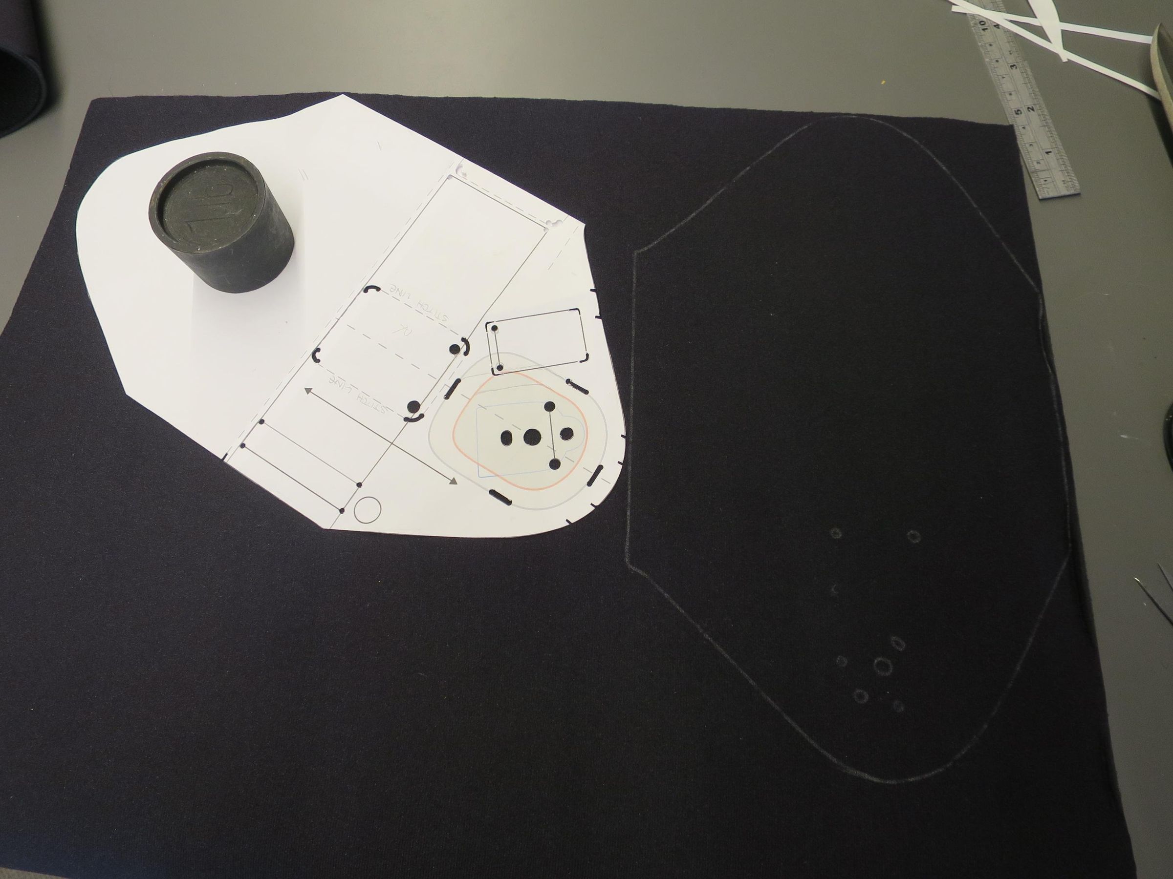 ‘HYBRID’ VR Data Gloves for Meta Quest + Vive Puck : 10 Steps (with ...