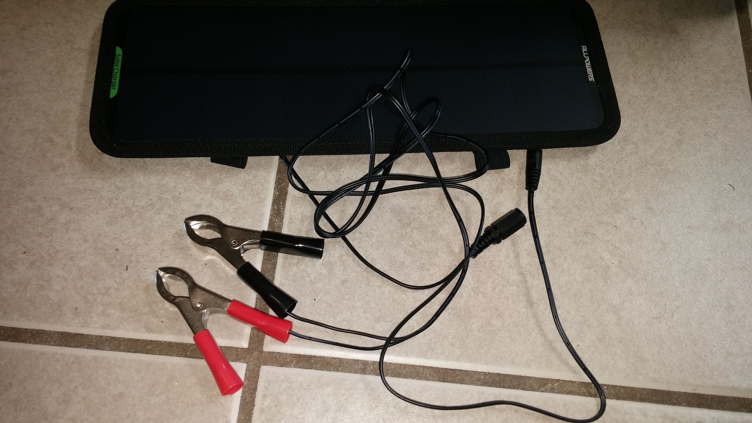 EASY Solar Charging Power Bank : 5 Steps (with Pictures) - Instructables