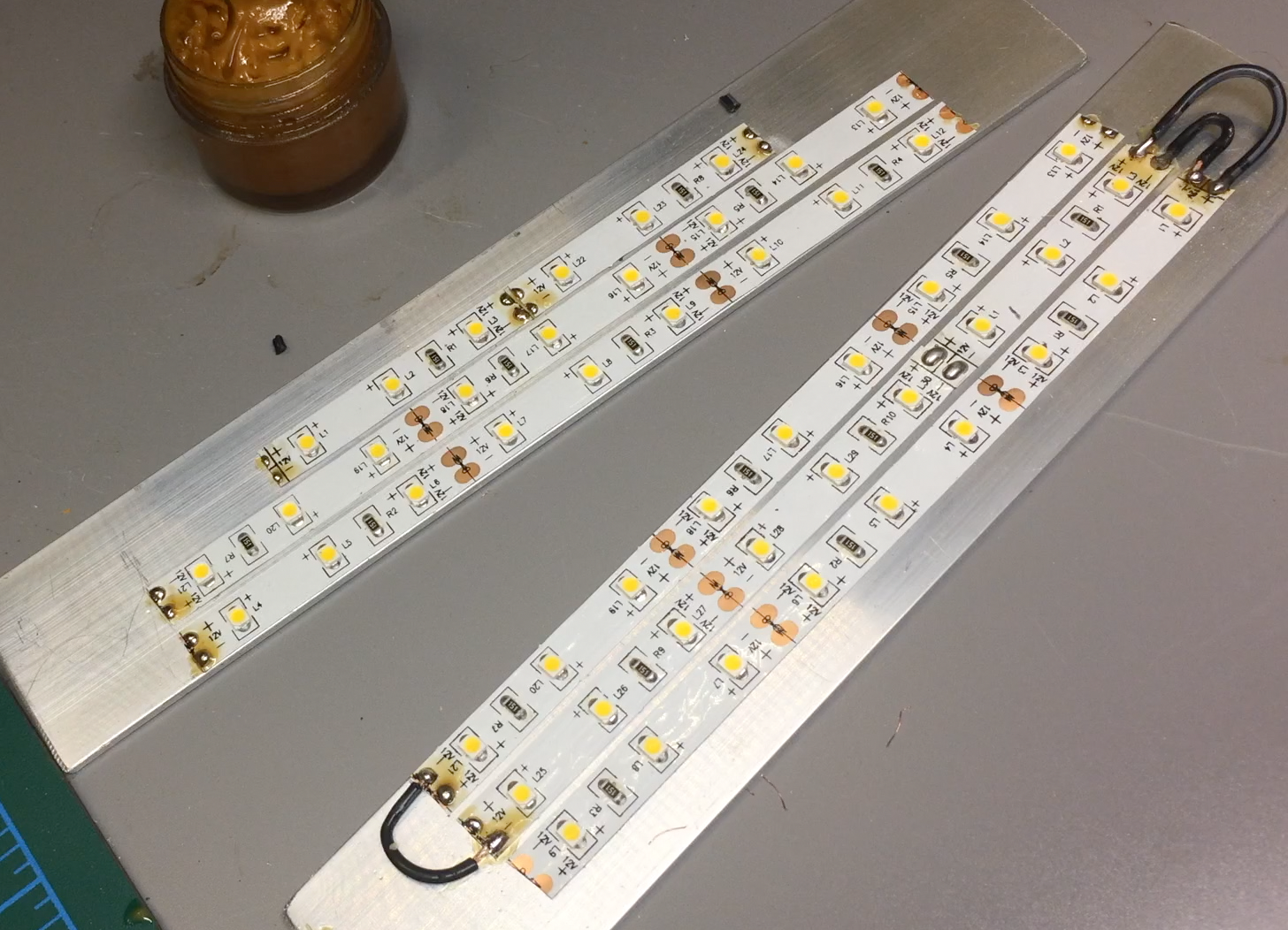 Scissor LED Desk Lamp : 10 Steps (with Pictures) - Instructables