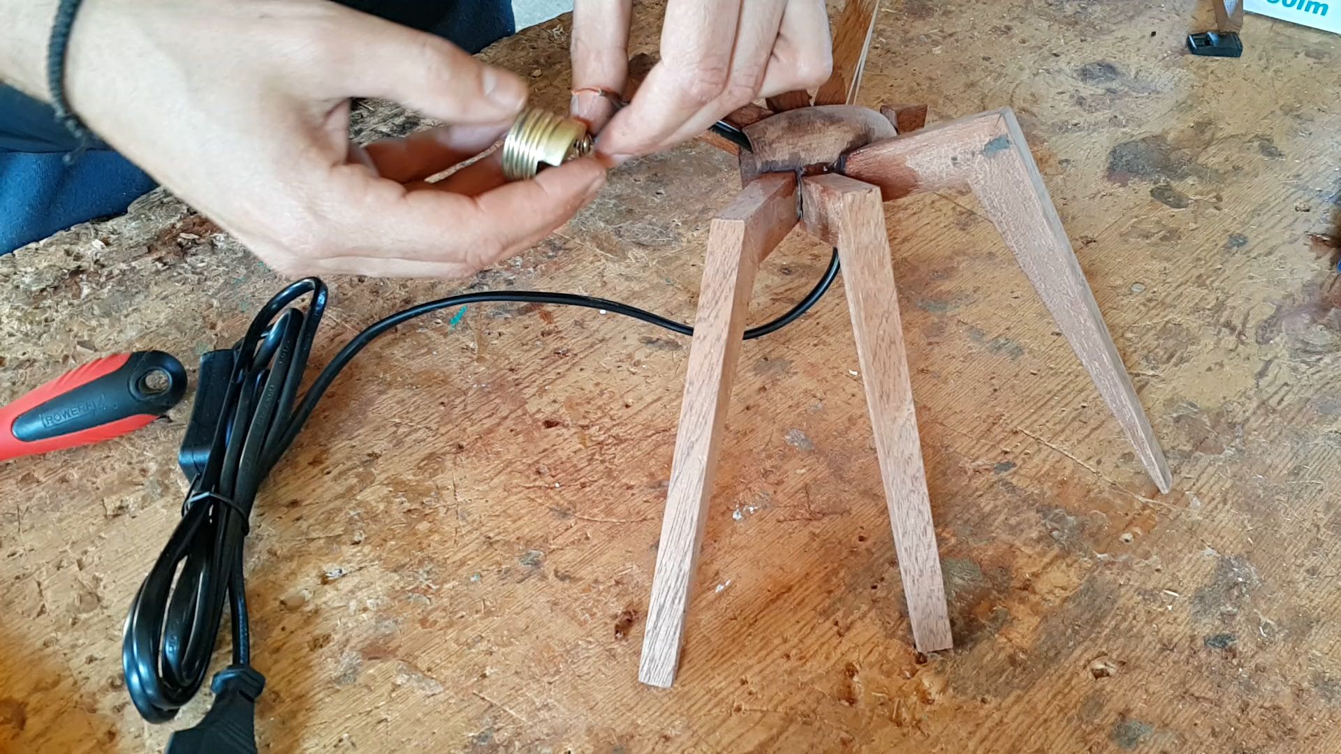 Spider Shaped Lamp : 11 Steps (with Pictures) - Instructables