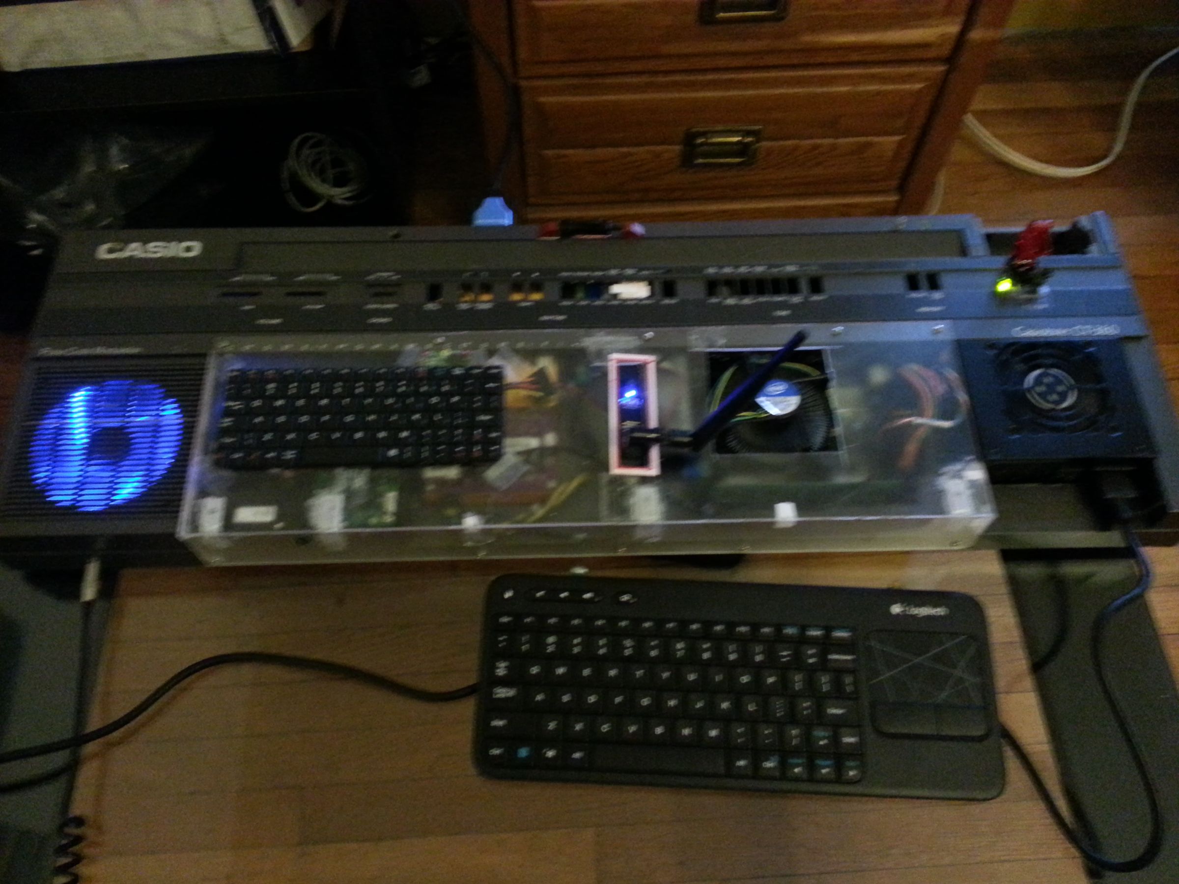 Portable PC Project Inspired by Shadowrun Cyberdeck : 4 Steps ...