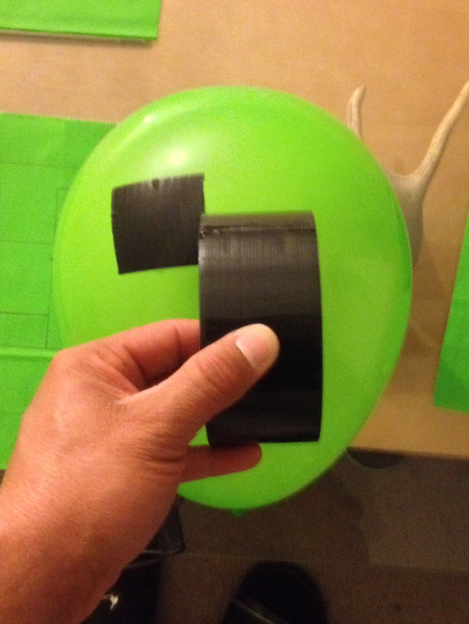 Minecraft Creeper Balloons : 4 Steps - Instructables