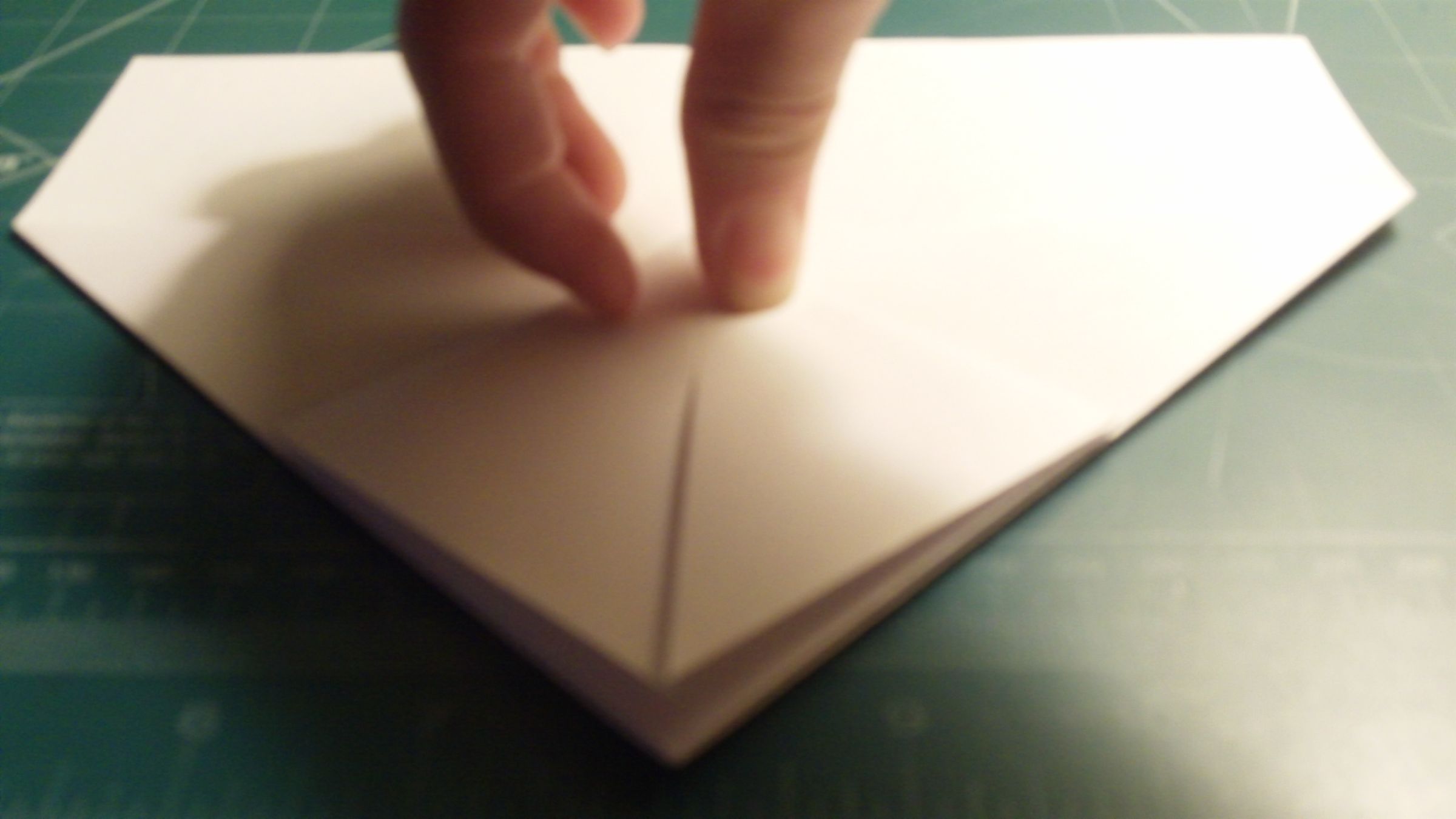 How to Make the Scimitar Paper Airplane : 7 Steps - Instructables