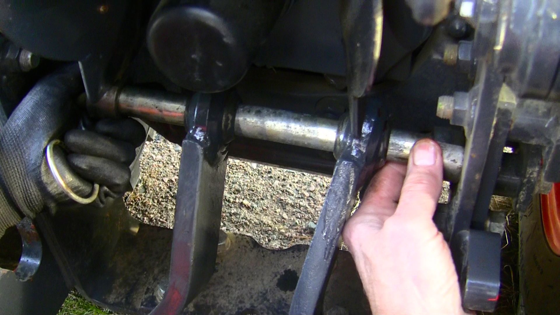Installing Snowblower on Kubota BX Tractor : 6 Steps (with Pictures ...
