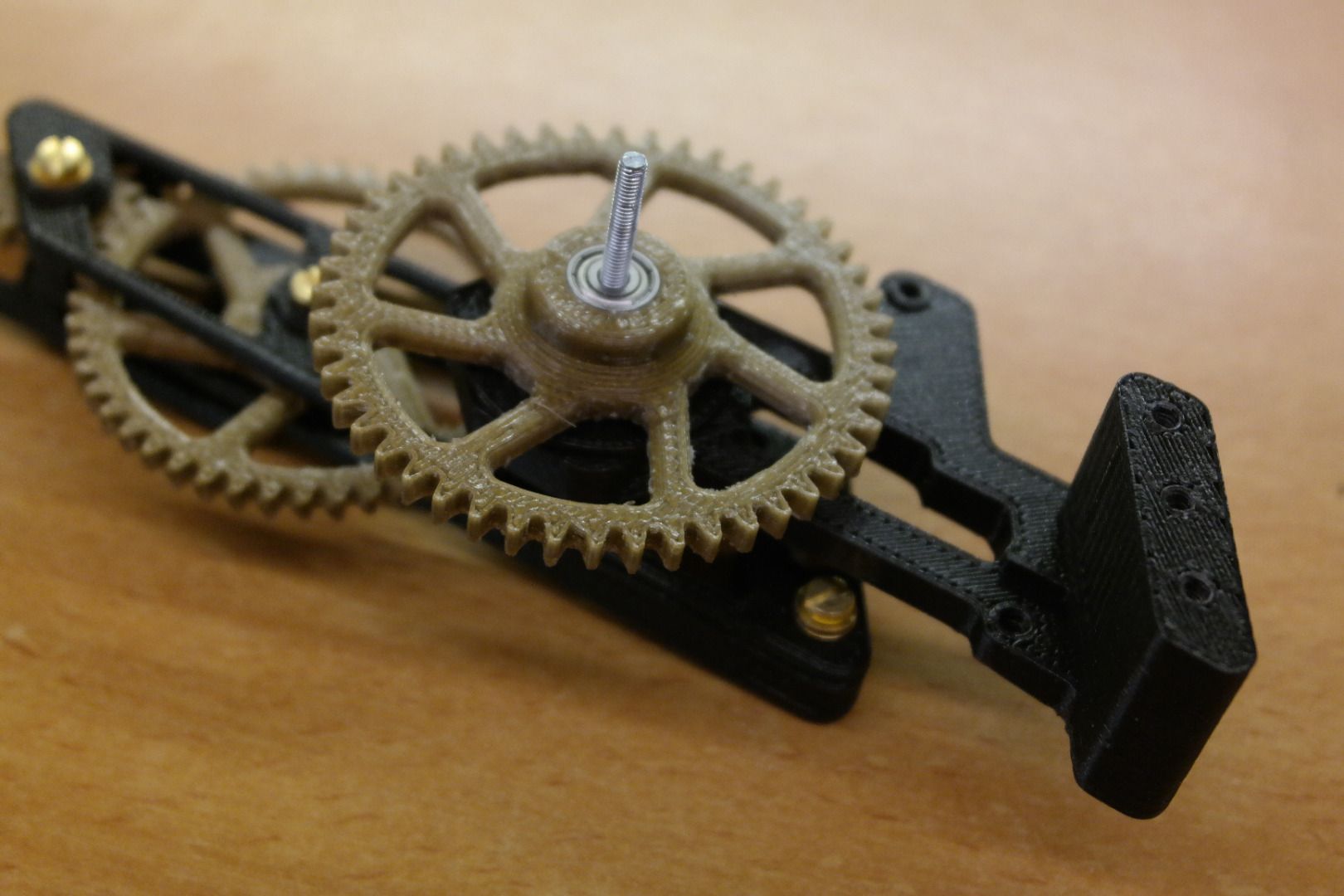 Hand in Hand Skeleton Clock : 11 Steps (with Pictures) - Instructables