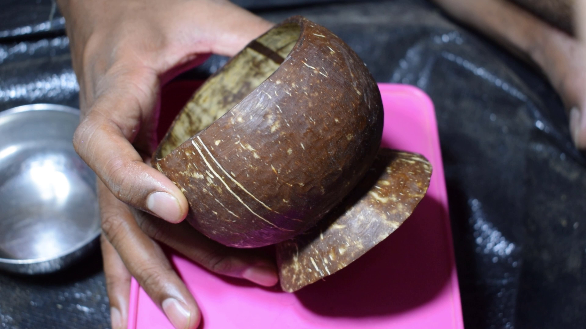 How to Make Cup From Coconut - DIY Coconut Cup : 11 Steps - Instructables