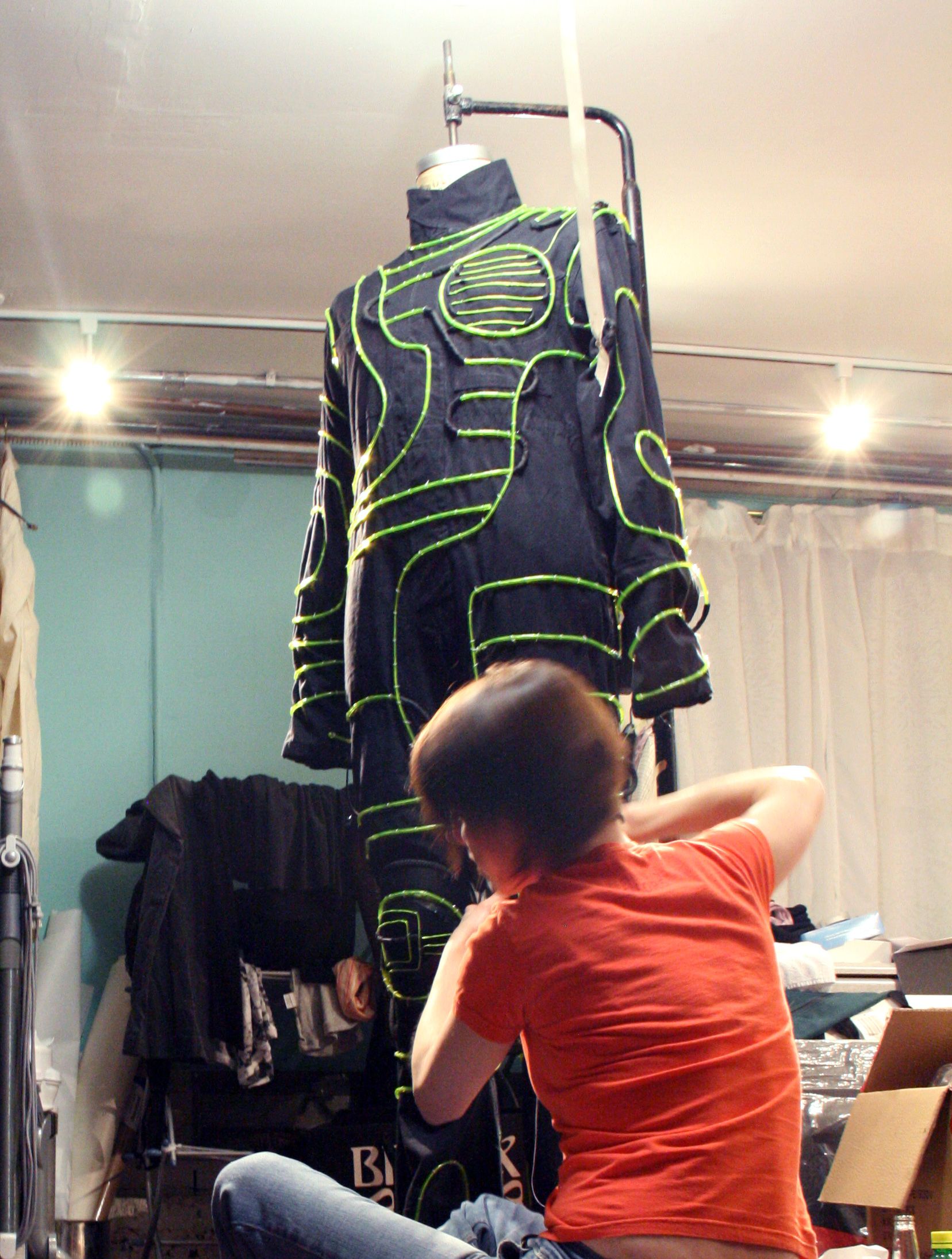 Light Up Costume : 6 Steps (with Pictures) - Instructables