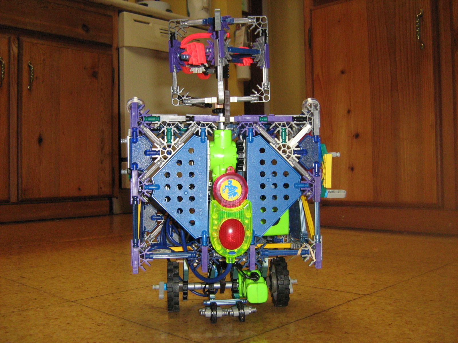 Instructables Robot, of Knex! - Instructables