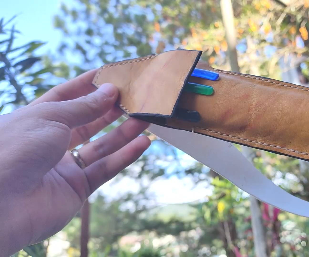 How to Make a LEATHER PEN CASE - TUTORIAL WITH VIDEOS AND PICTURES ...