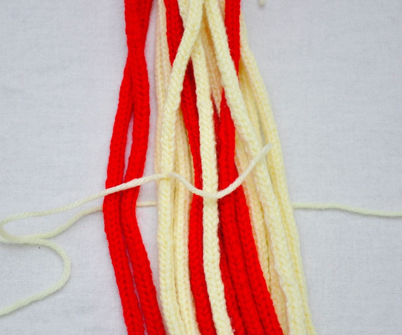 Spaghetti and Meatball Knit Scarf : 9 Steps (with Pictures) - Instructables