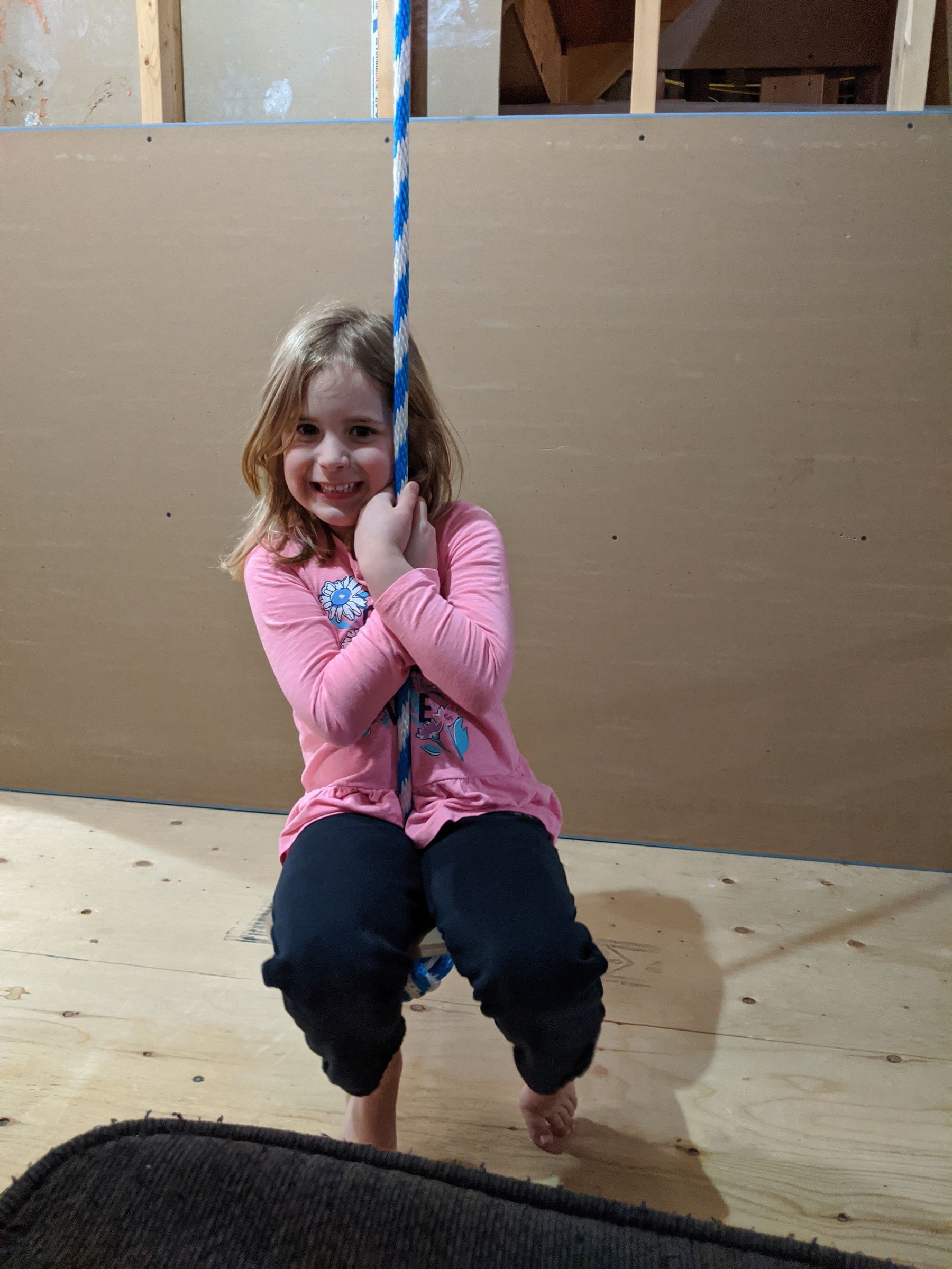 Quick & Easy Indoor Omni-directional Rope Swing - Instructables