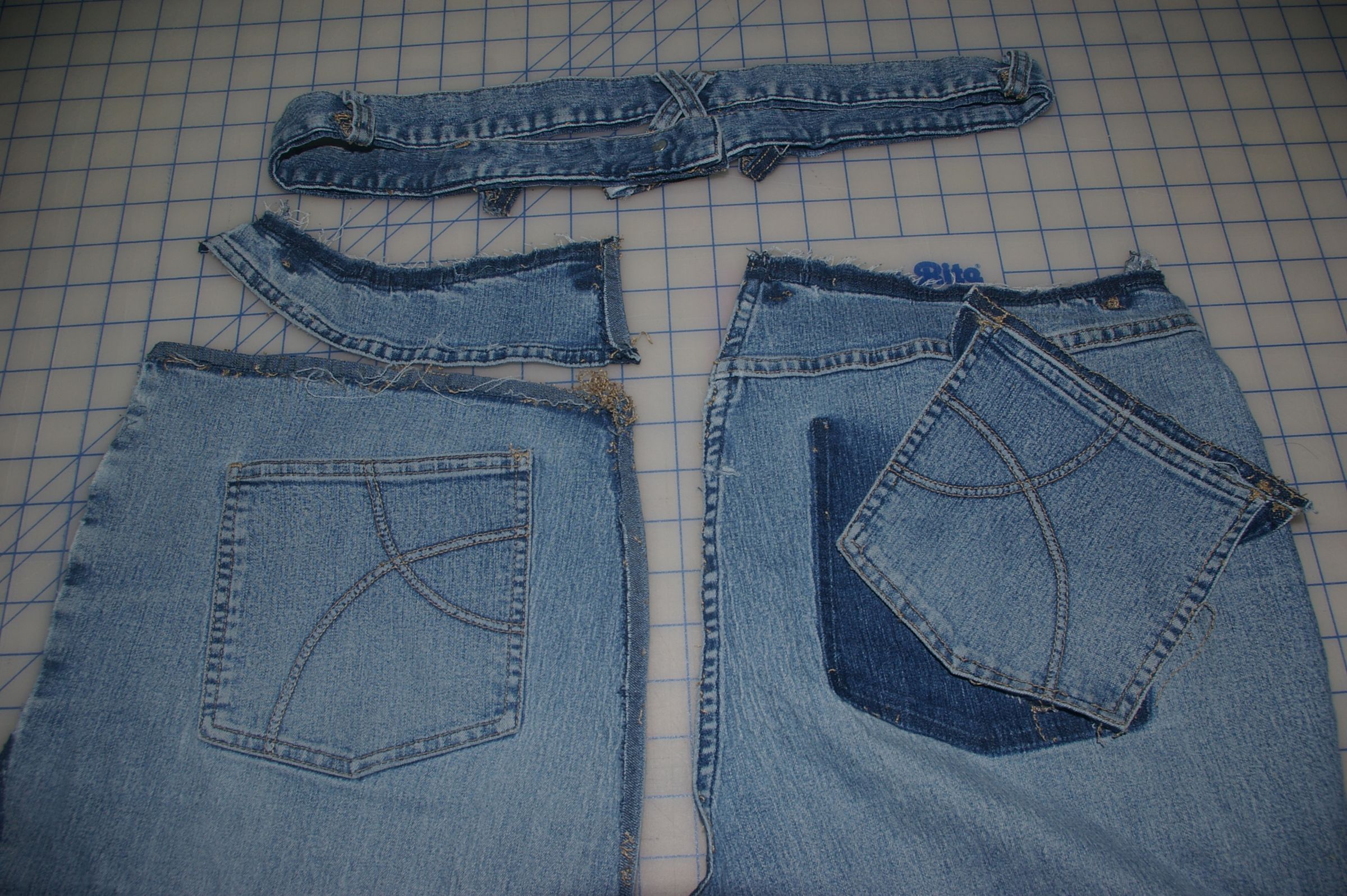 How to Copy a Favorite Pair of Jeans : 5 Steps - Instructables