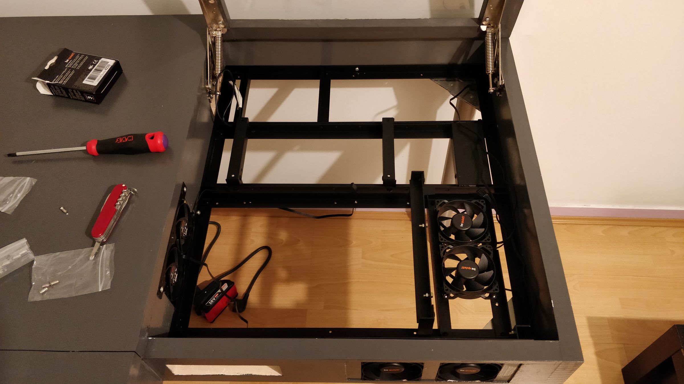 Desk With Built-in Computer and Laptop Height Stand : 10 Steps (with ...
