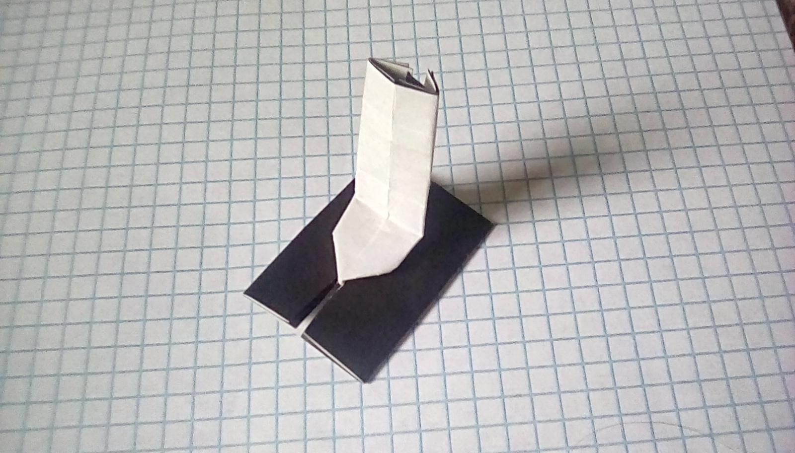Origami Grave Stone (In Loving Memory of Unus Annus) : 4 Steps ...