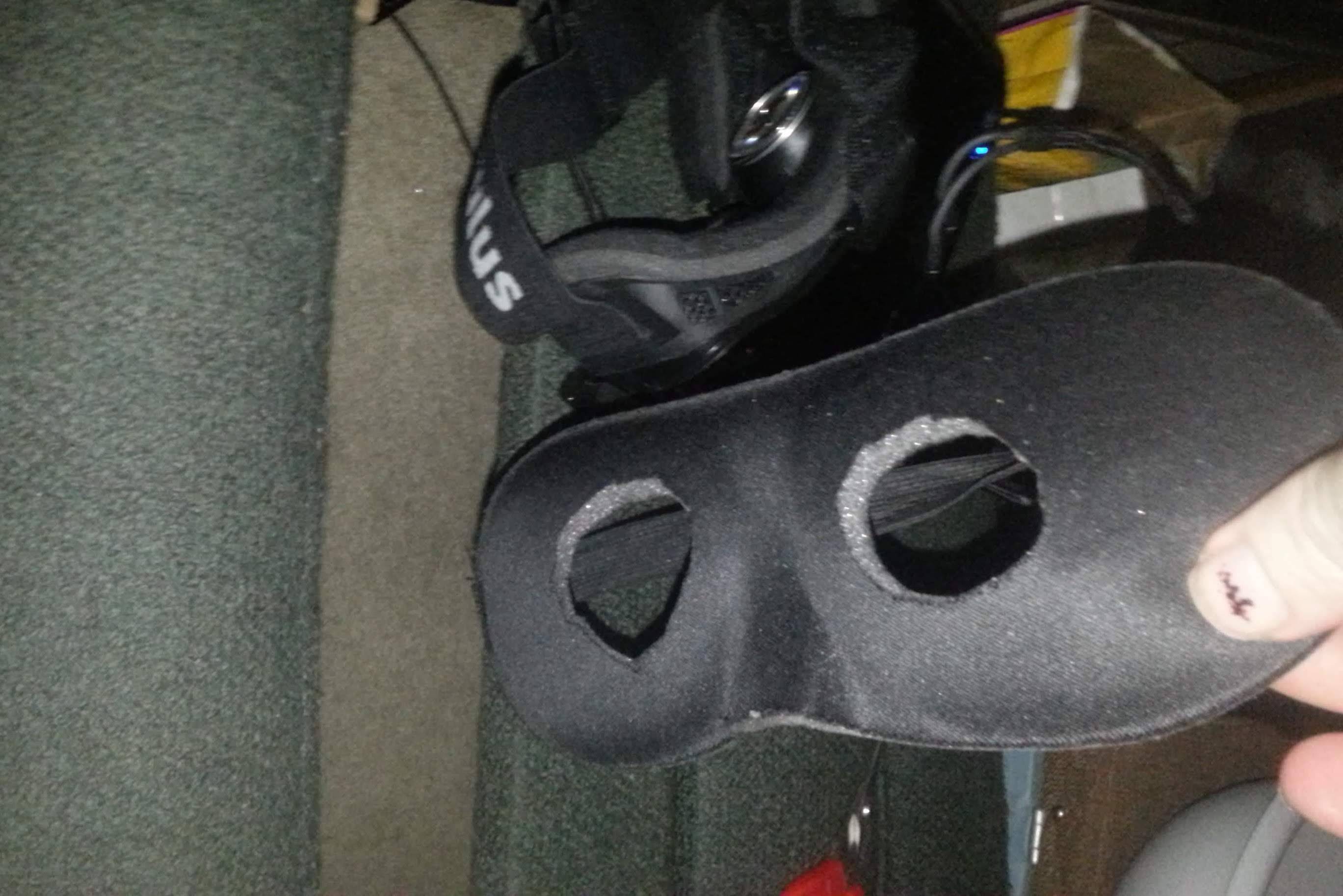 Sleep Mask Cushion for Head-Mounted Displays : 3 Steps - Instructables