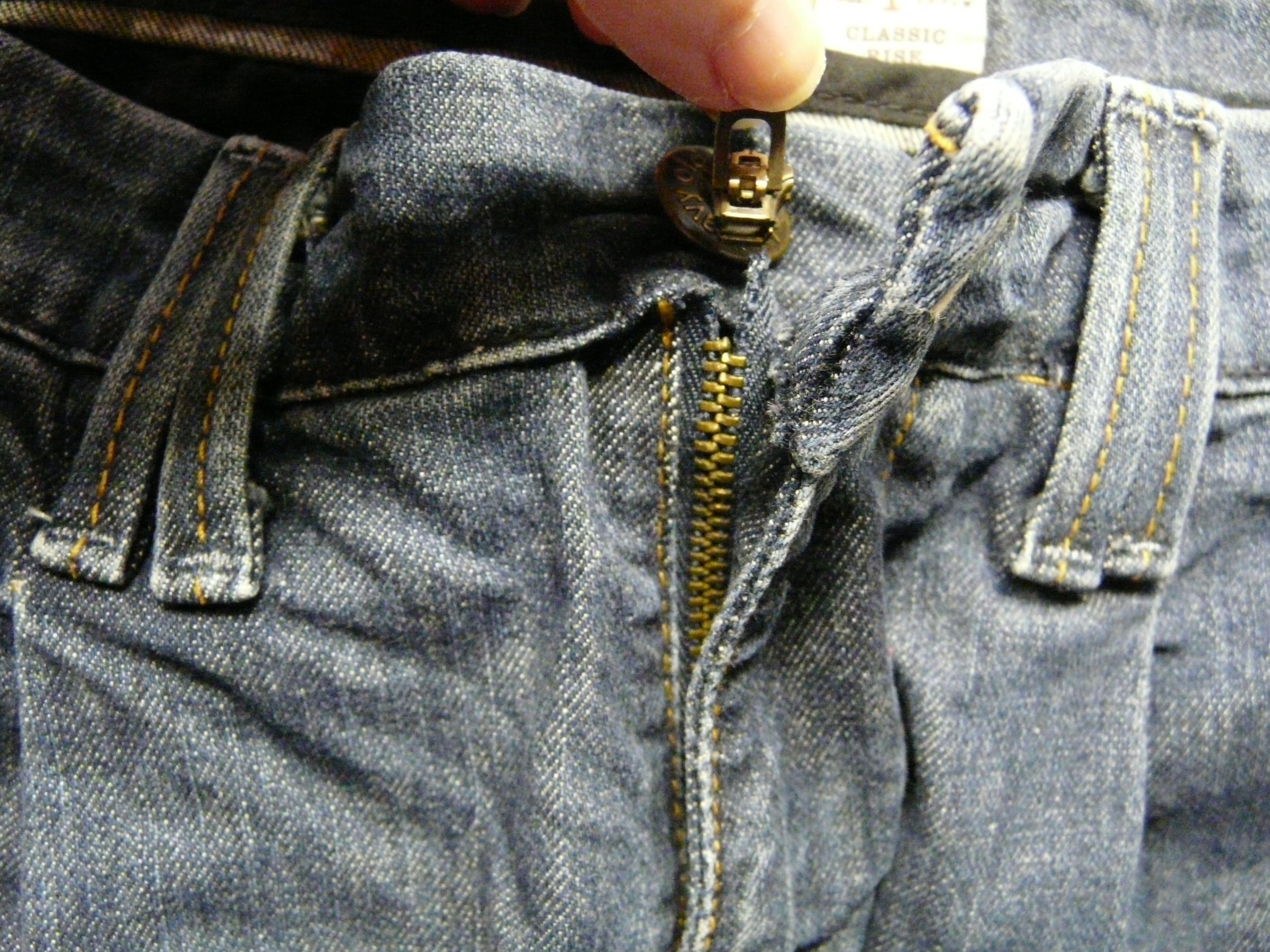 How to Repair a Jeans Zipper That Won't Stay Up : 4 Steps (with ...