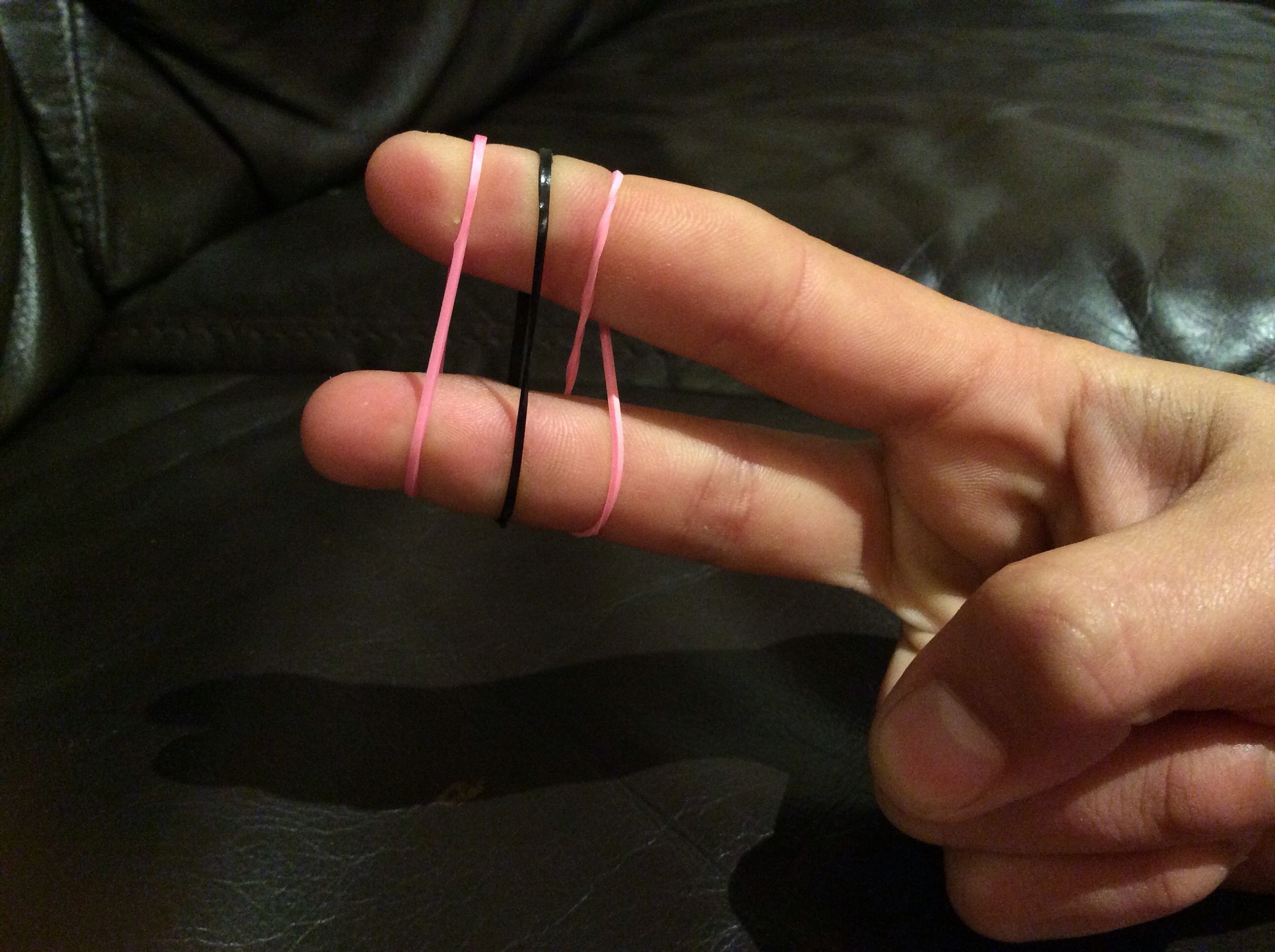 Rainbow Loom Fishtail Bracket : 6 Steps - Instructables