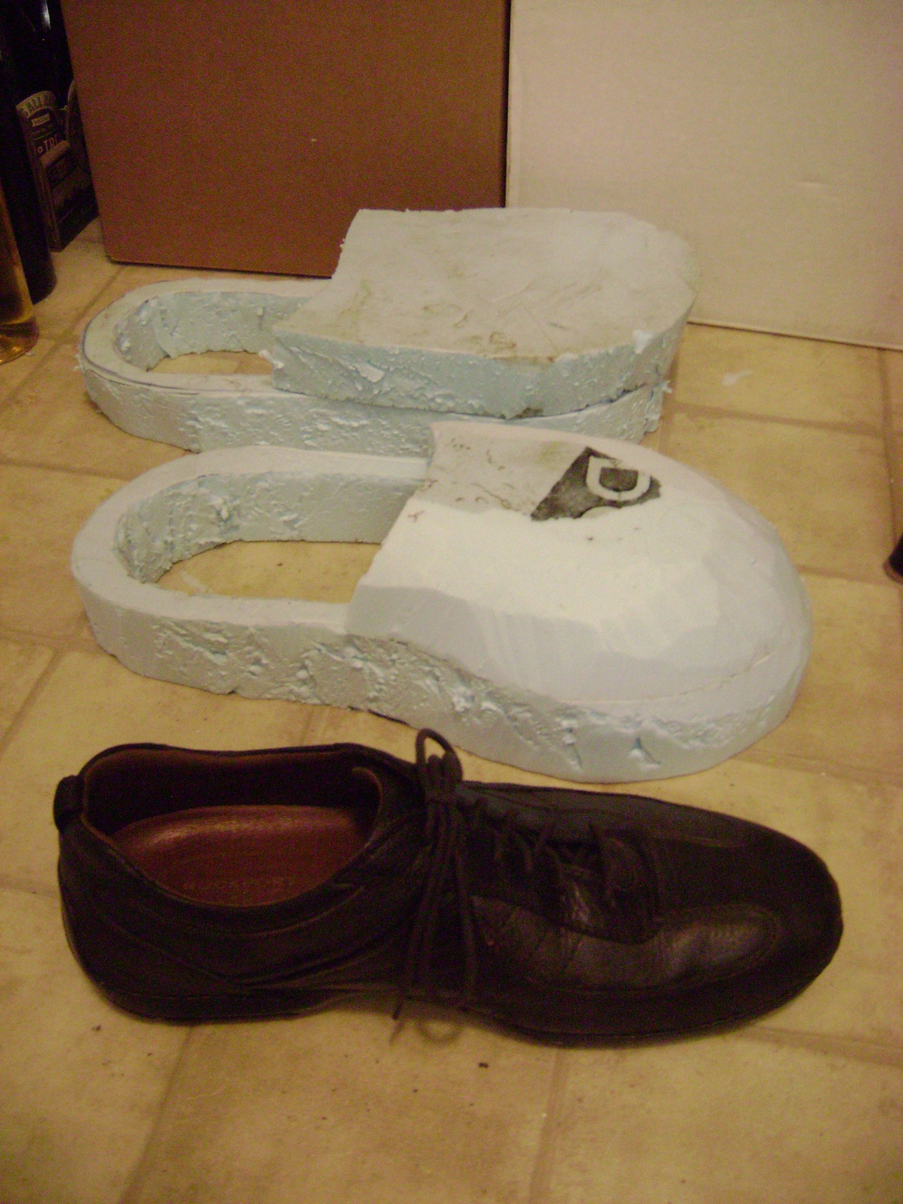 Giant Clown Shoes for Next to Nothing : 6 Steps (with Pictures ...