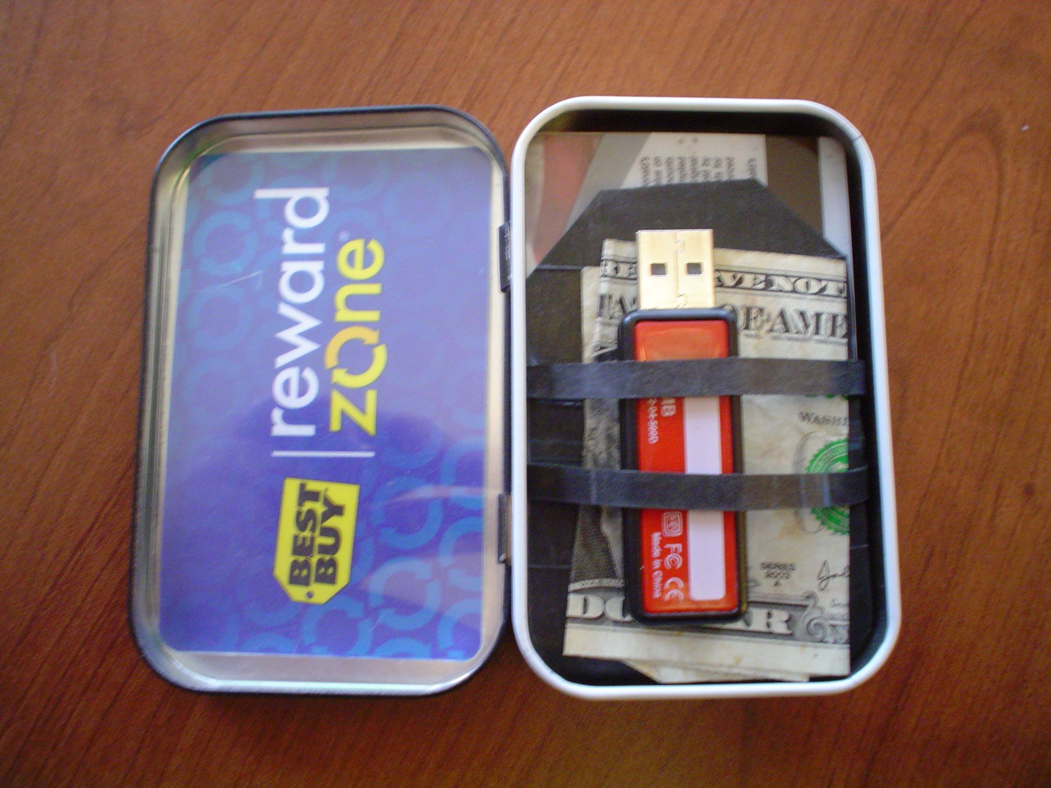 Altoids Tin Wallet : 4 Steps - Instructables
