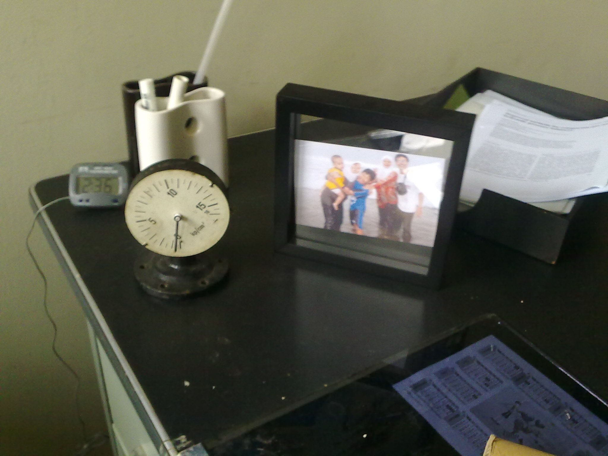 Pressure Gauge Stand Clock - Instructables