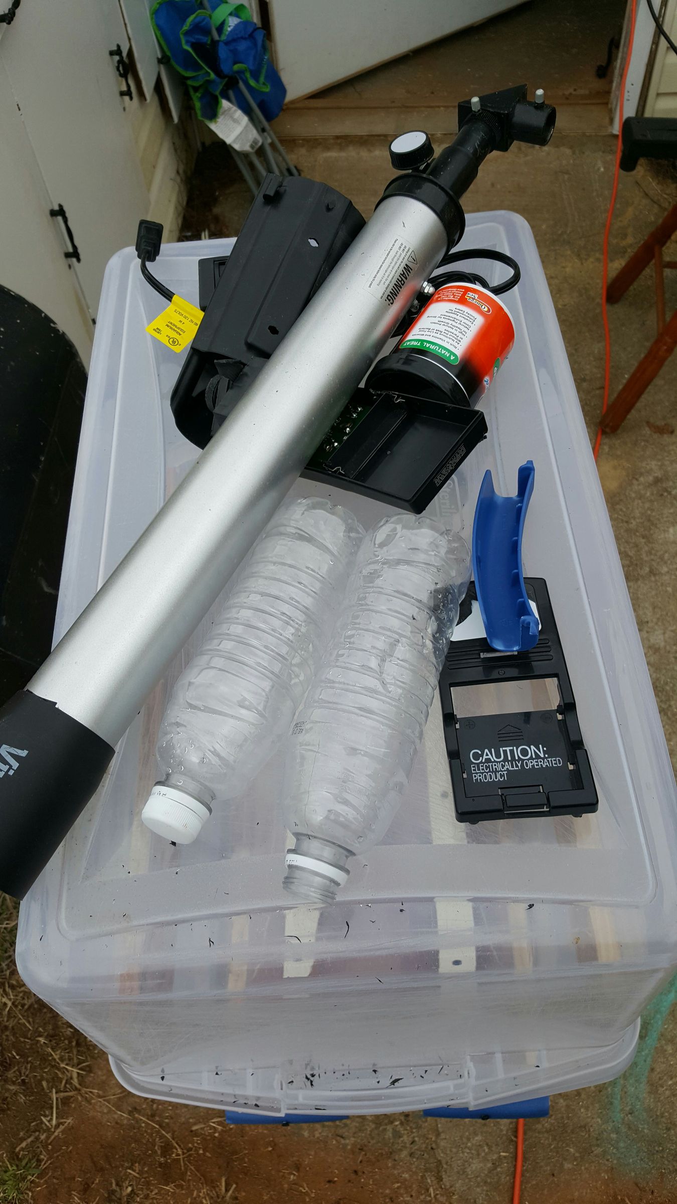 GONK Droid From Junk : 5 Steps (with Pictures) - Instructables