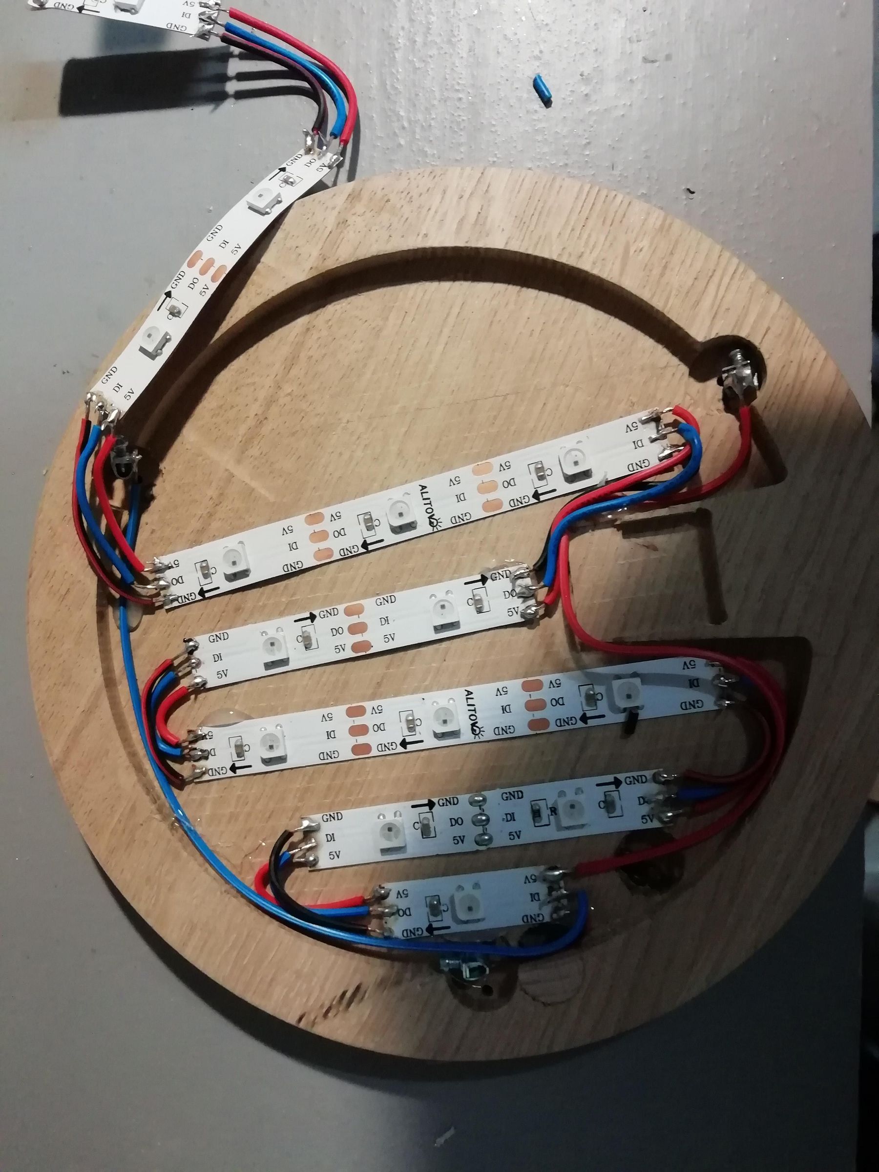 Modern Tensegrity Lamp : 14 Steps (with Pictures) - Instructables