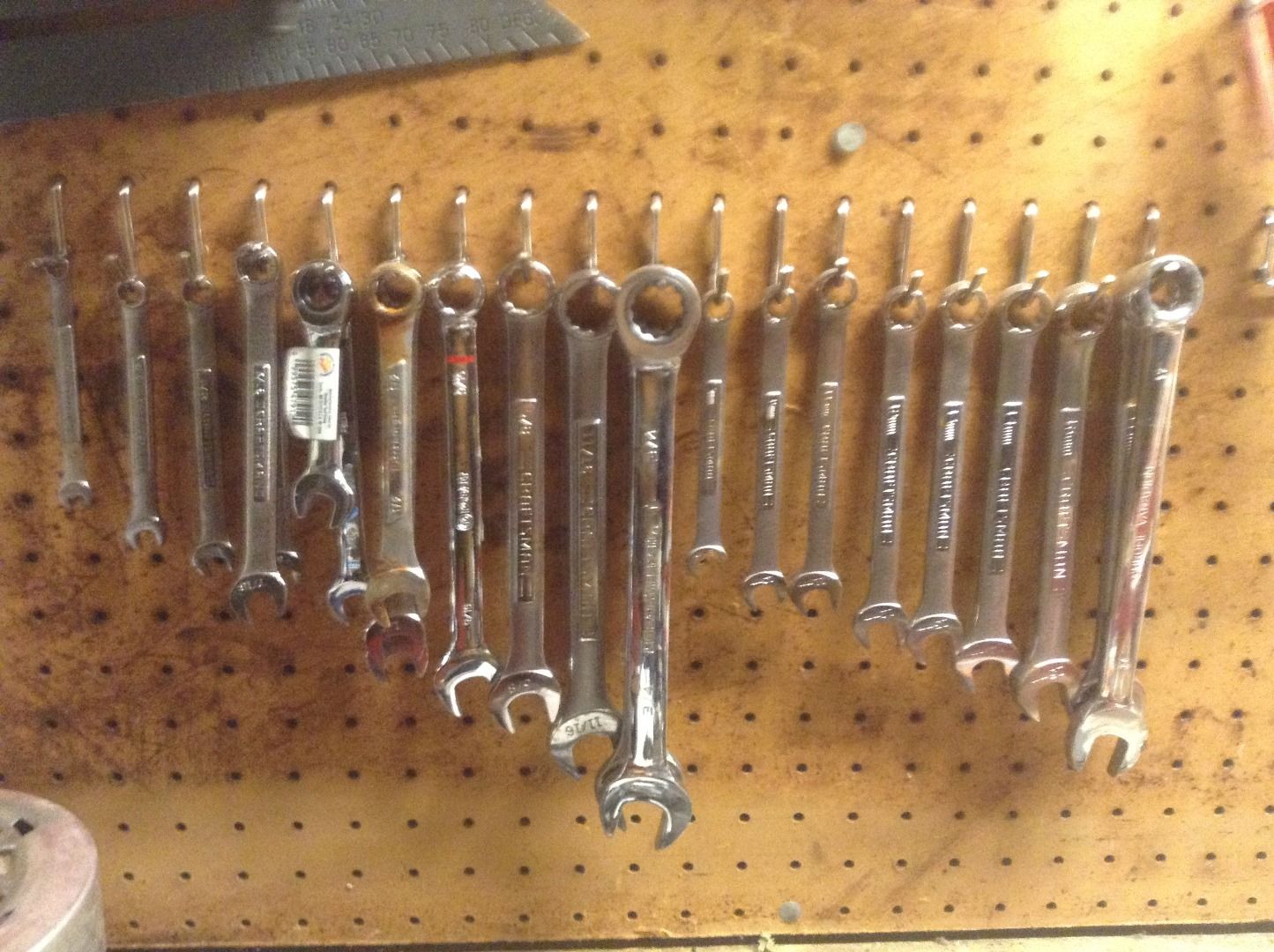 Combination Wrench Storage in a Shared Workshop : 11 Steps (with ...