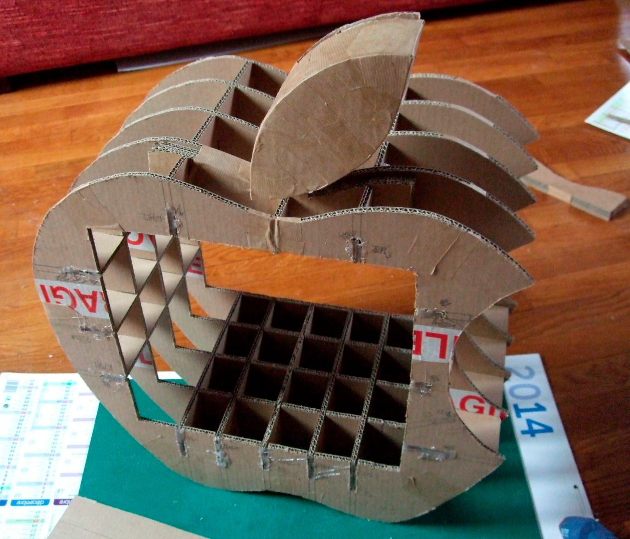 Cardboard Furniture As Apple's Logo. : 4 Steps (with Pictures ...
