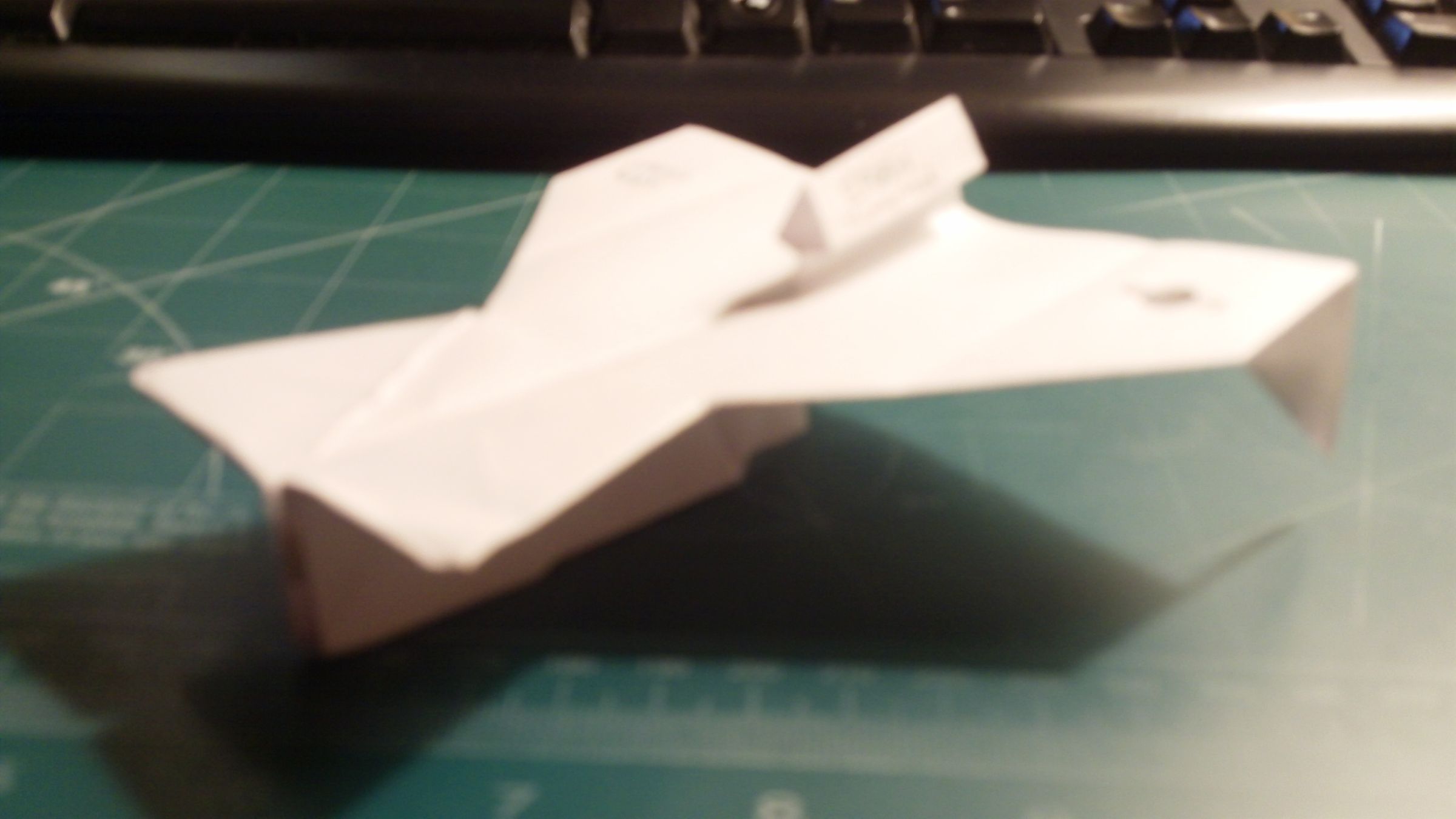 How to Make the Hammerhead Paper Airplane : 11 Steps - Instructables