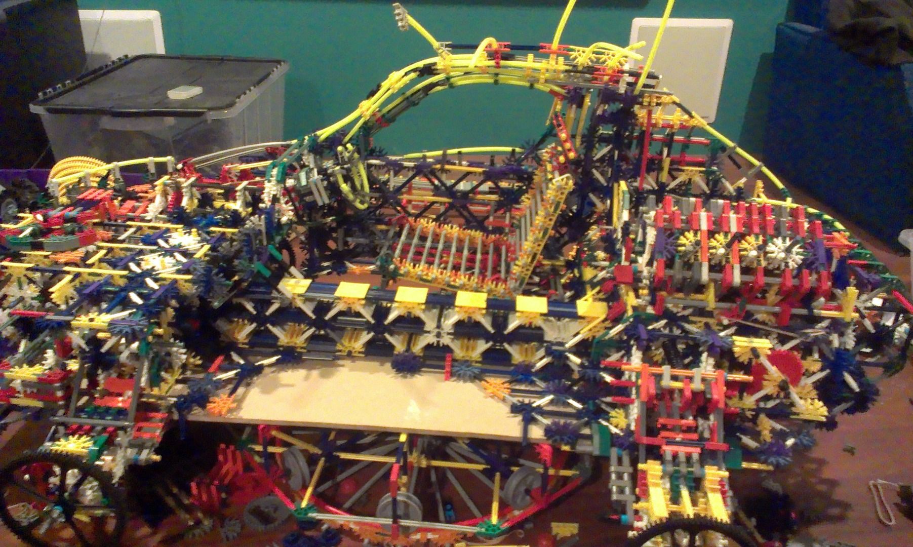 Big Mechanical K'nex Car : 3 Steps (with Pictures) - Instructables
