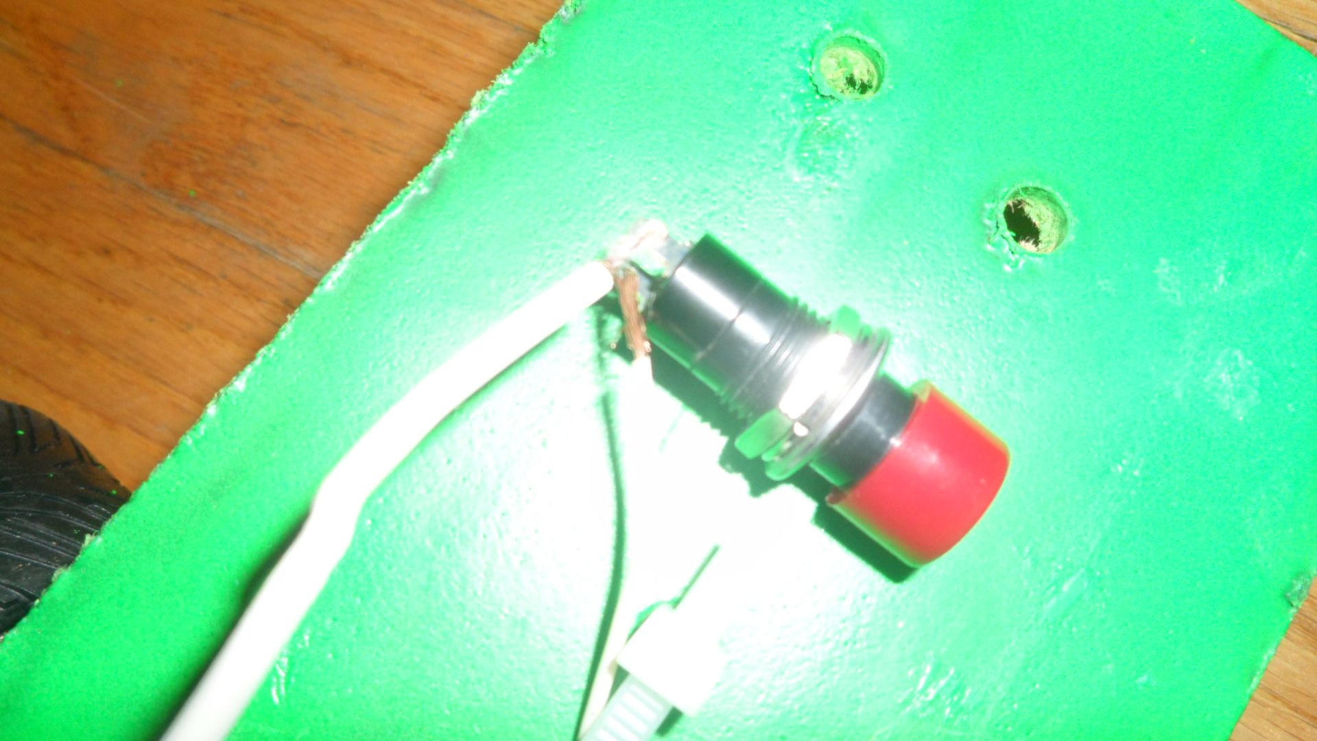 Old RC Car+ Blinking Led : 8 Steps - Instructables