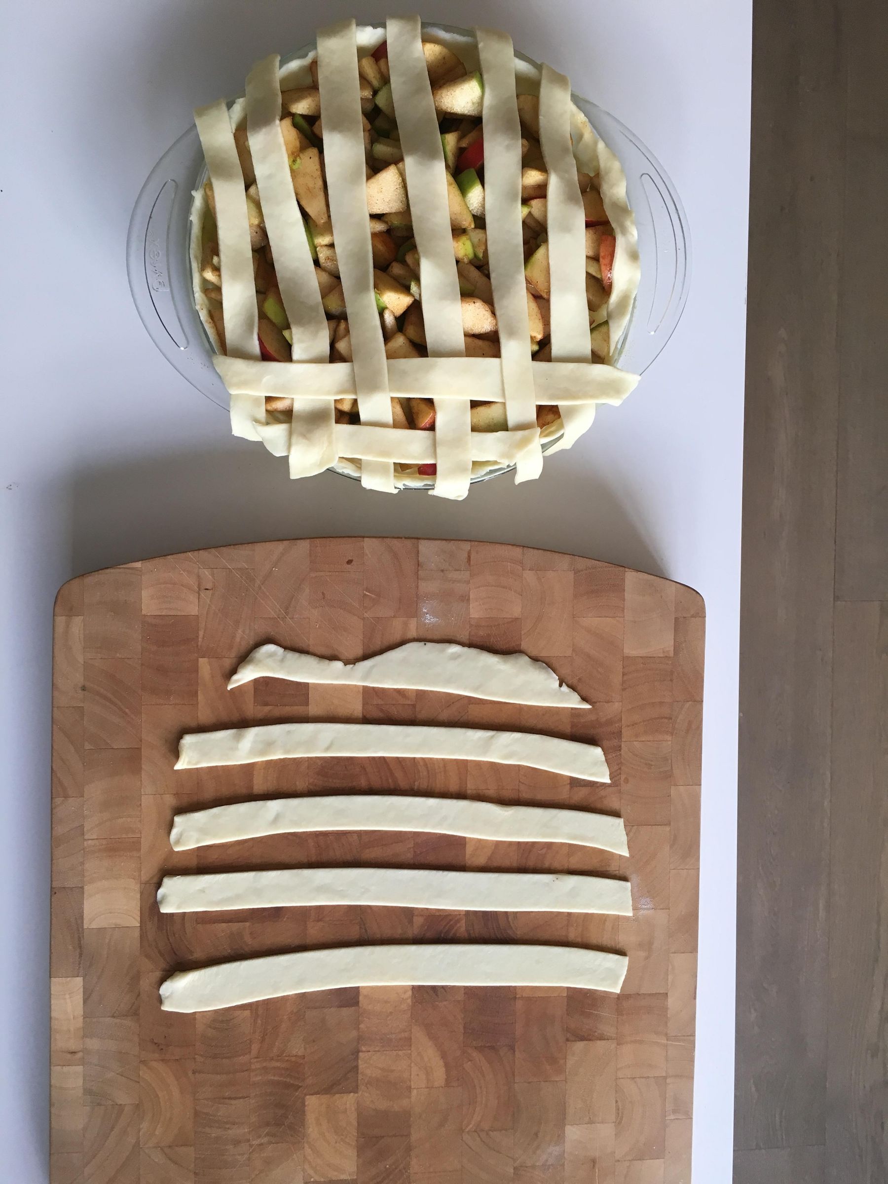 Simple How-to for Making a Lattice Crust for a Pie : 8 Steps (with ...