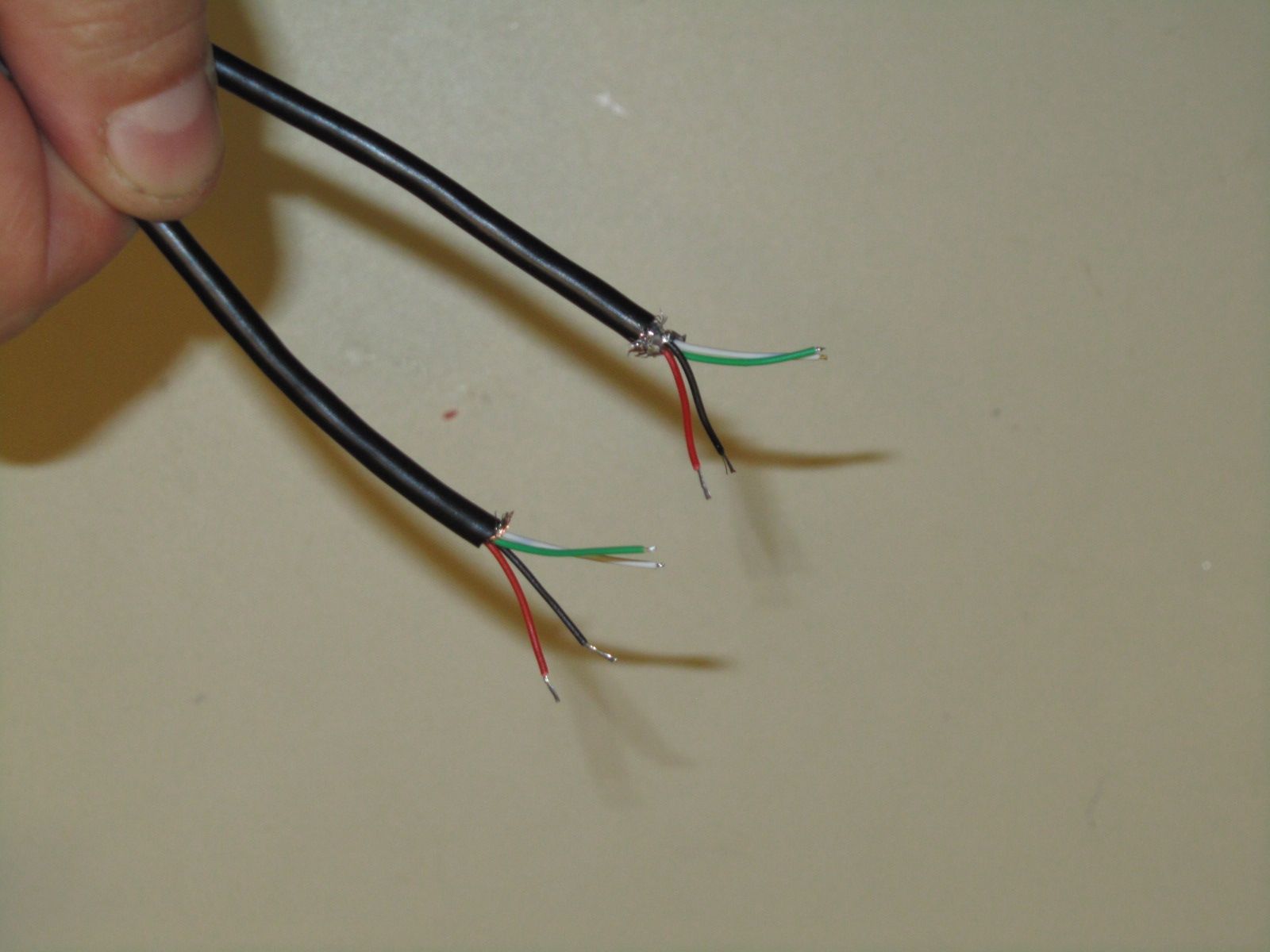 On/Off Switch for a USB-Powered Device : 4 Steps - Instructables